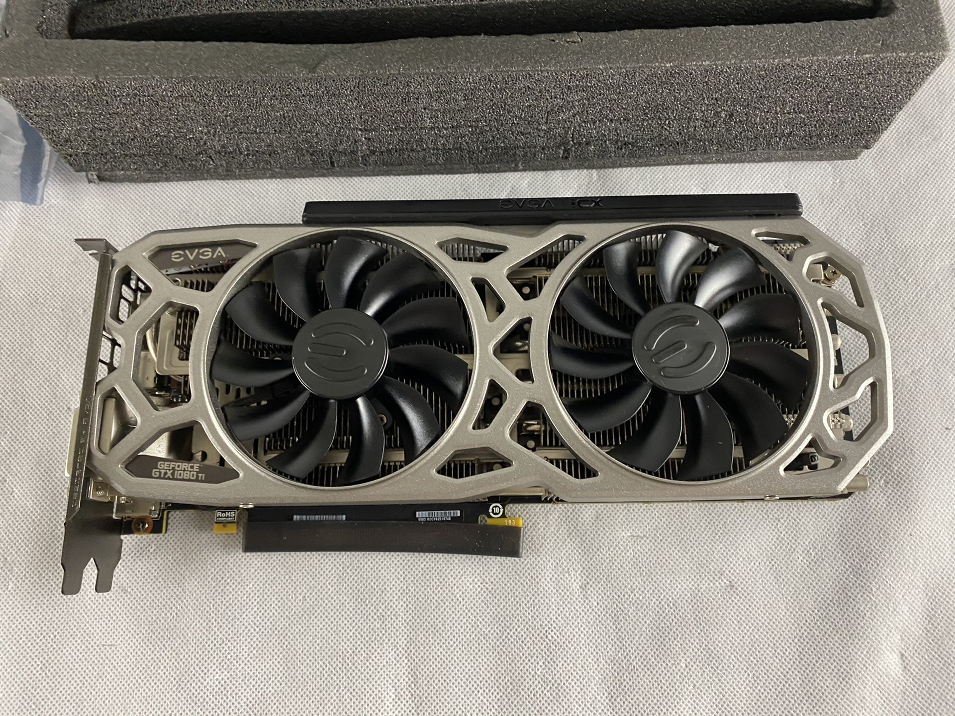 EVGA GeForce GTX 1080 Ti SC2 Gaming, 11GB GDDR5X, iCX Technology - 9 ...