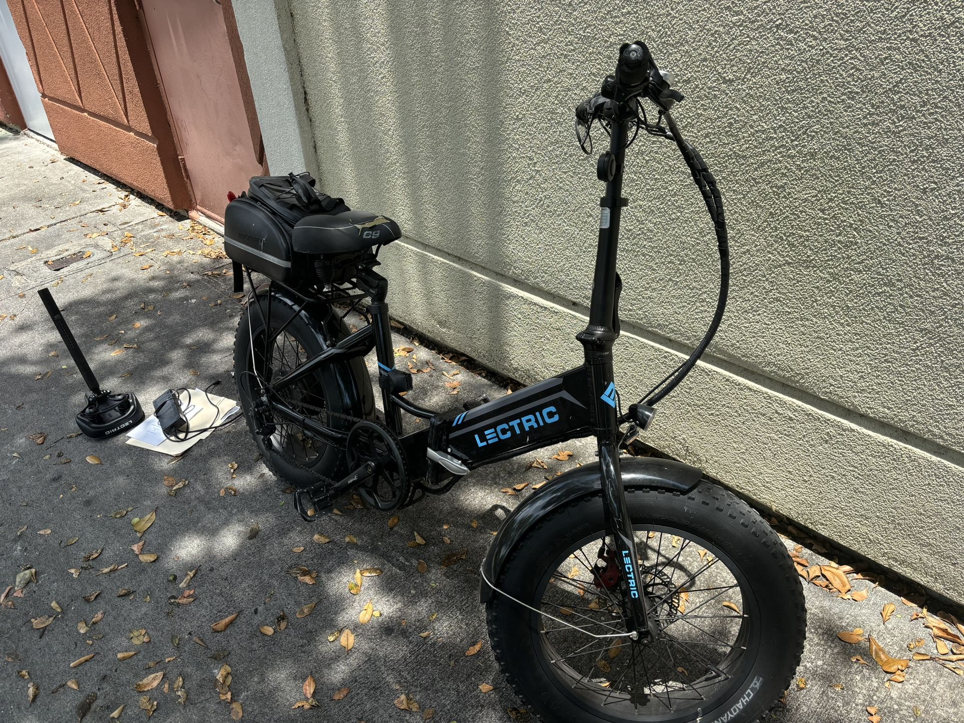 Lectric XP Electric Bike Step Thru for Sale in North Miami Beach, FL ...