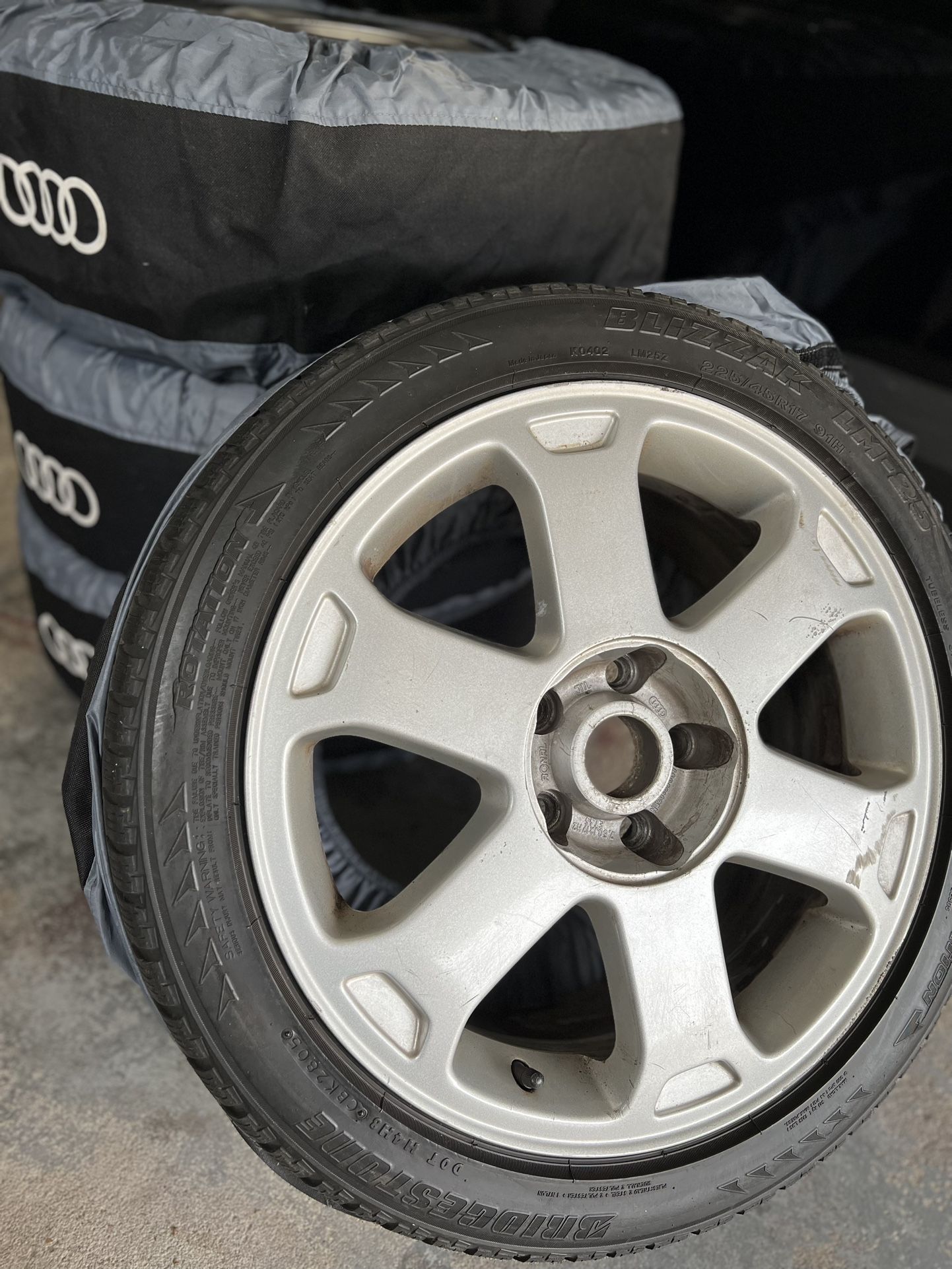 Audi B5 S4 17” Avus Wheels 5x112 for Sale in Des Plaines, IL - OfferUp