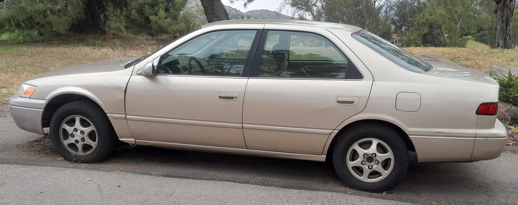 1999 Toyota Camry for Sale in Vista, CA - OfferUp