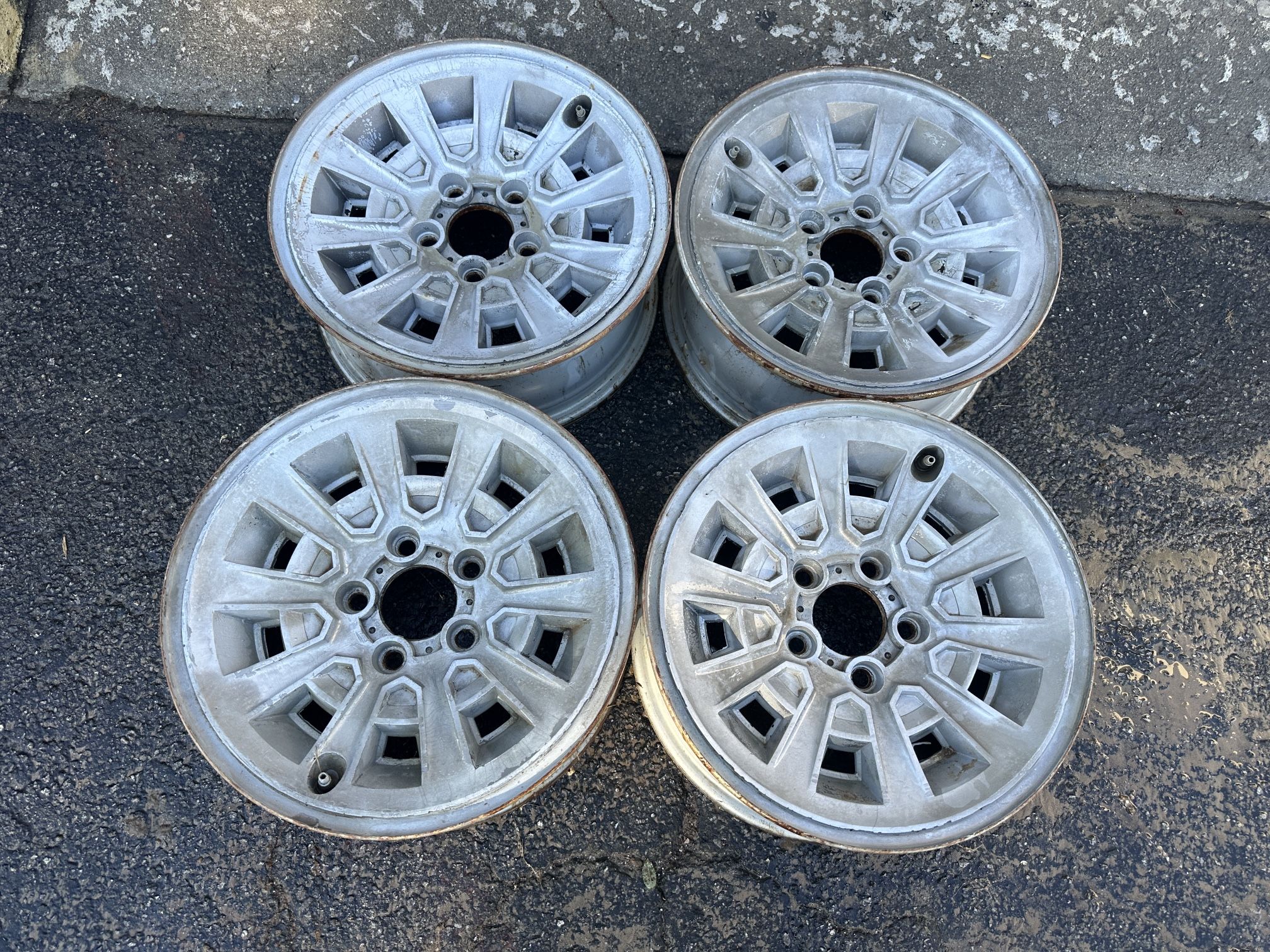 Four Ford Thunderbird 15x6 inch polycast steel rims 5 on 4.5 lugs for ...