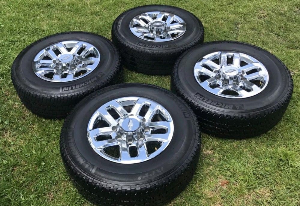 2015 chevy Silverado 2500 hd rims and tires for Sale in Tulalip, WA ...