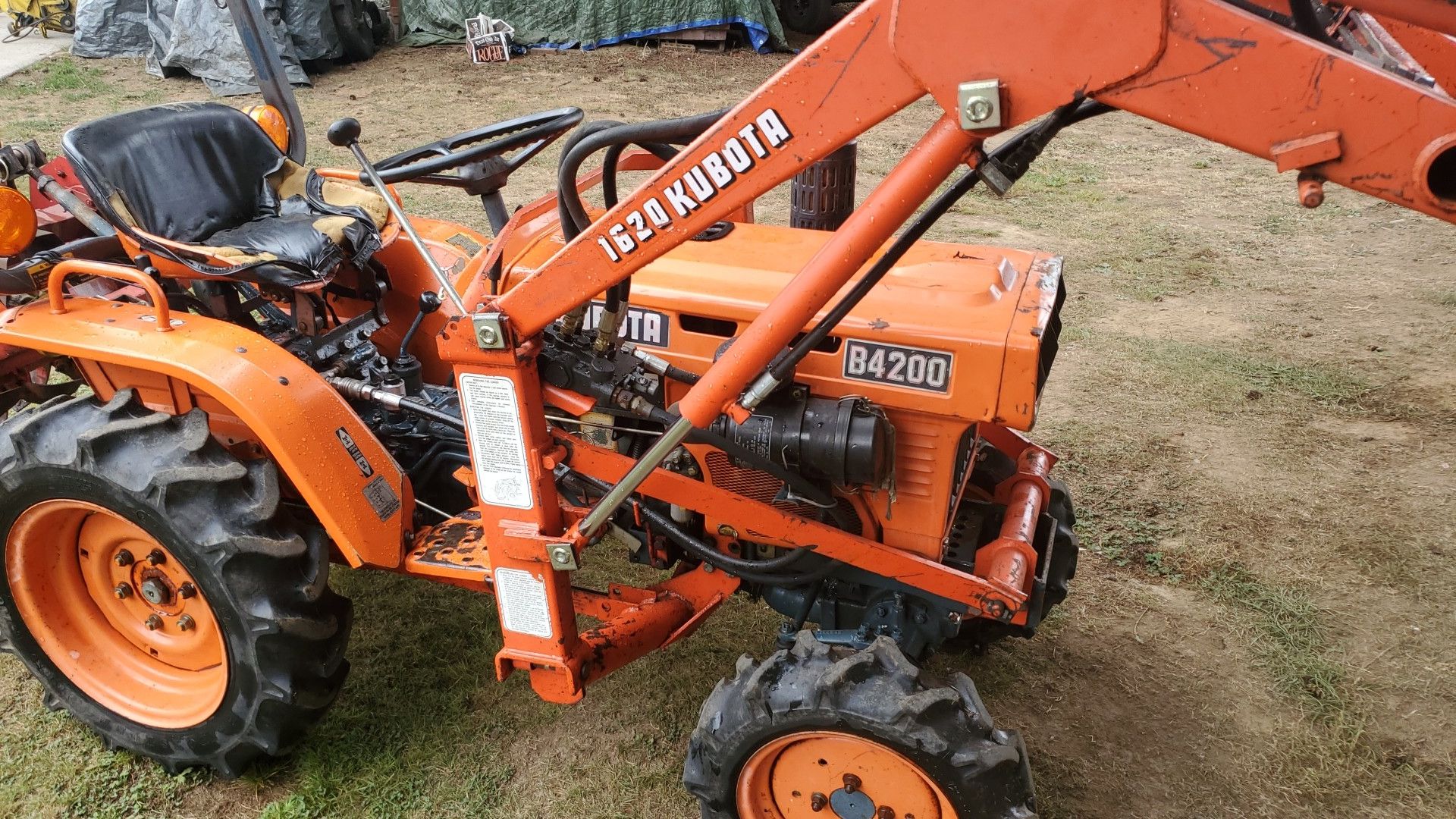 kubota tractor B4200 4wd diesel tractor. Runs and operates great only ...