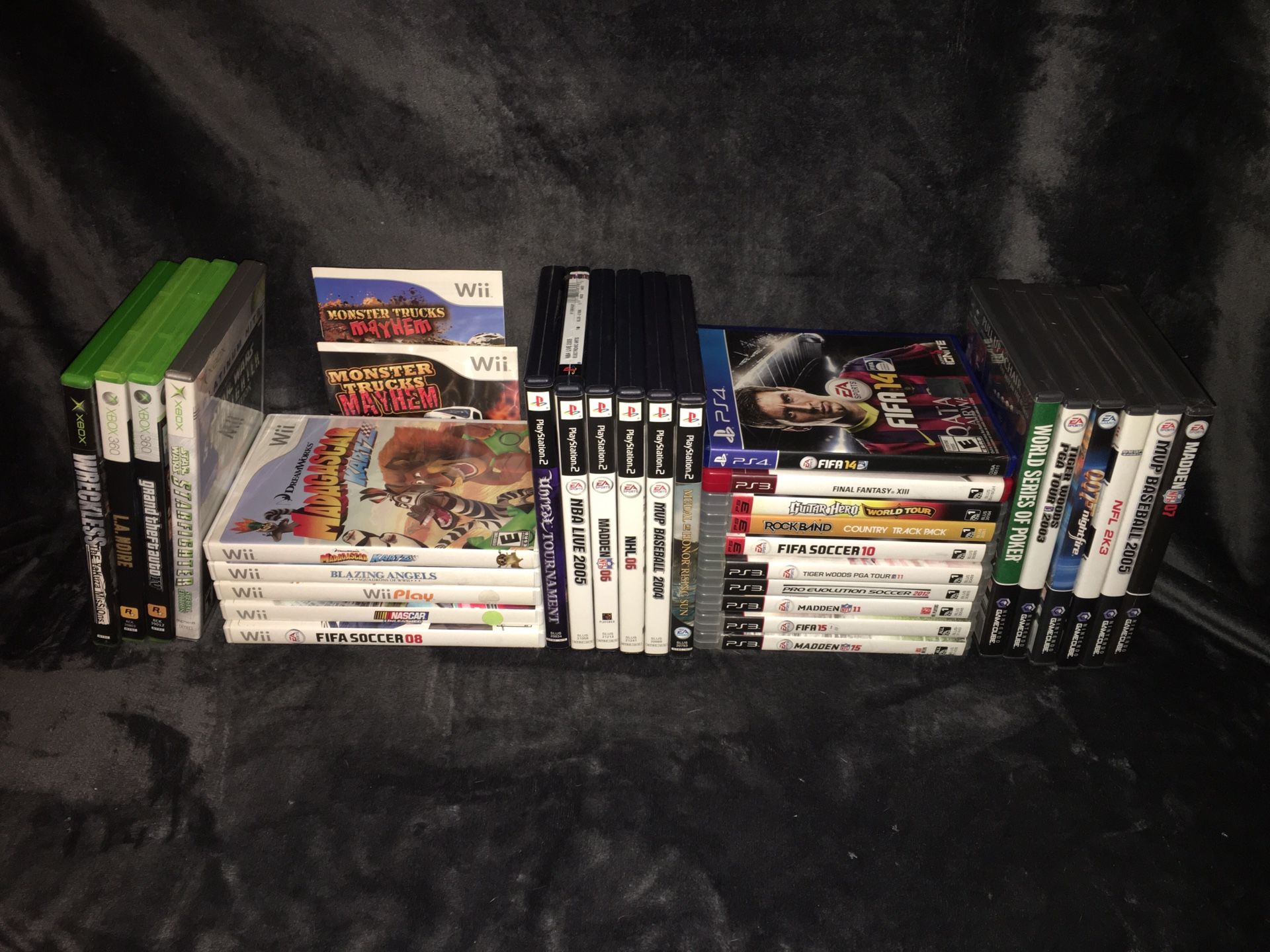Lot of (32) Video Games; PS2, PS3, PS4, Wii, GameCube, XBox360 & XBox ...