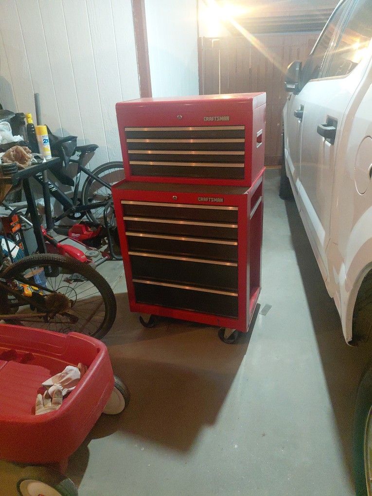 CRAFTSMAN TOOL BOX for Sale in Phoenix, AZ - OfferUp
