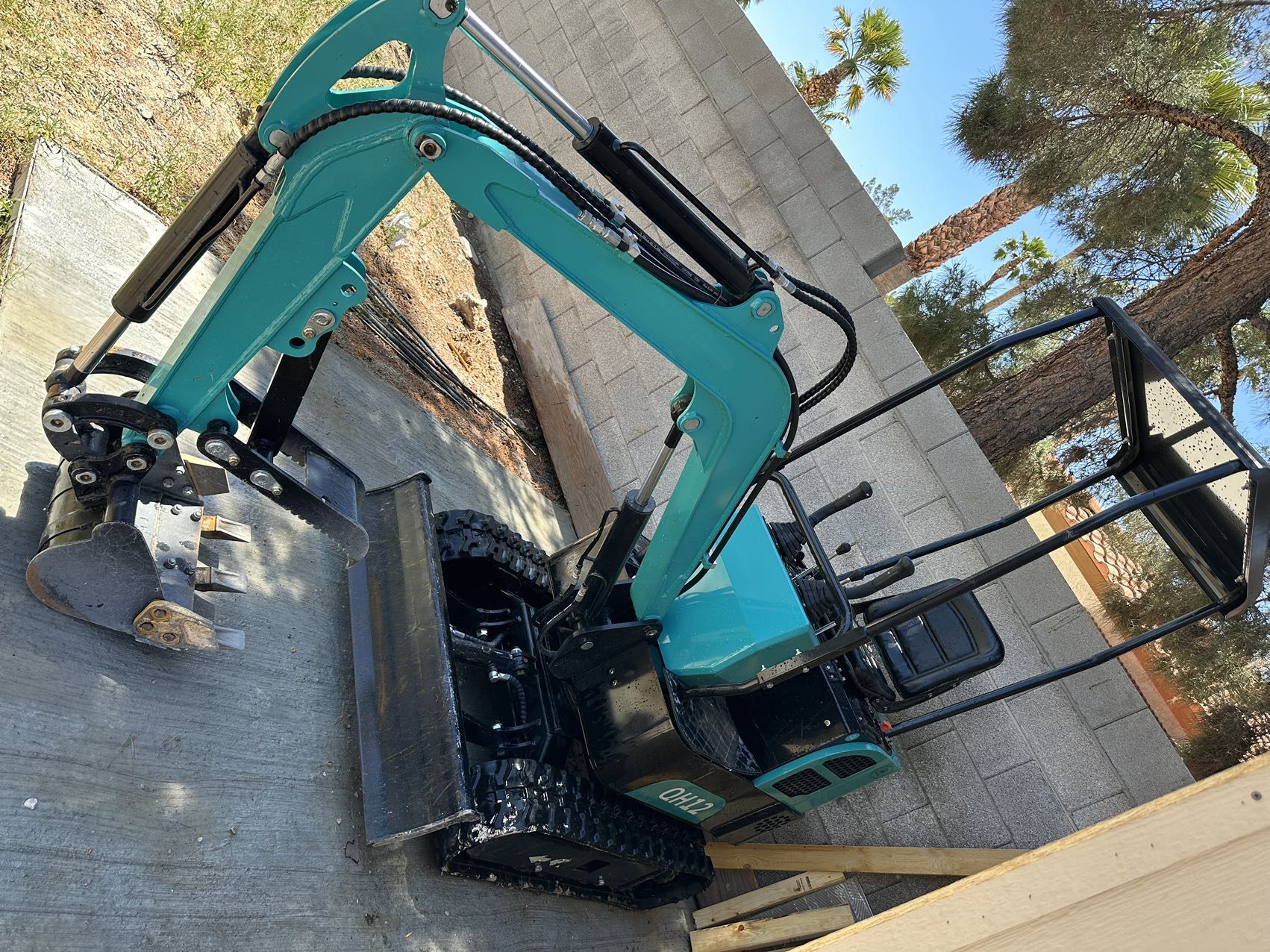 excavator for Sale in Las Vegas, NV - OfferUp