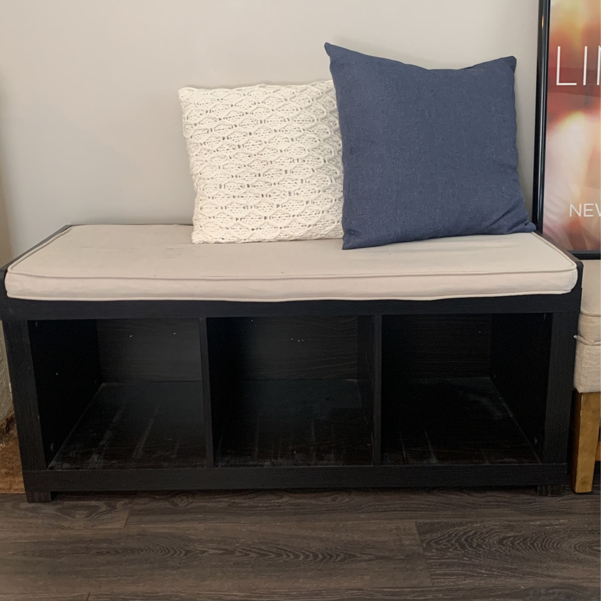 Padded 1x3 Square Storage Bench FOR SALE for Sale in Houston, TX - OfferUp