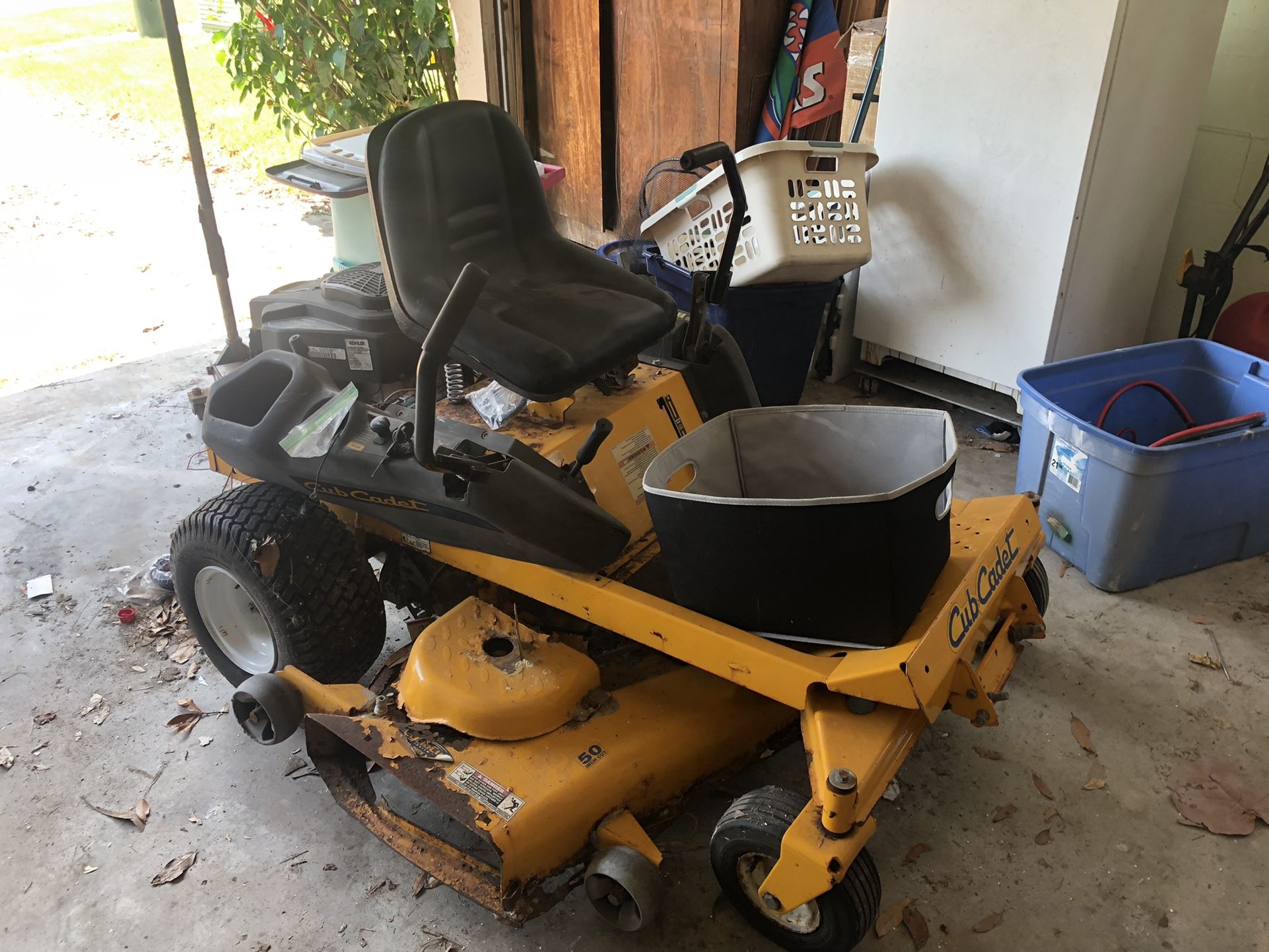 Cub Cadet 52 Inch Lawn Mower for Sale in Seminole, FL - OfferUp