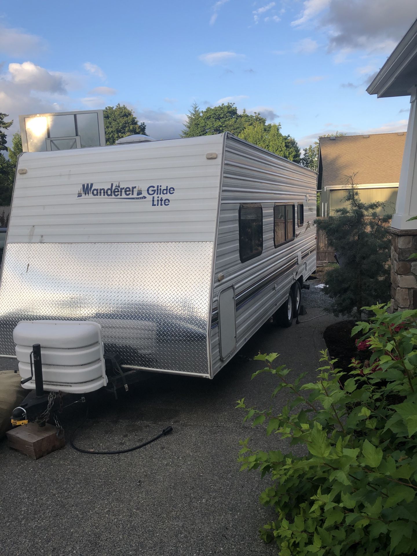 Trailer Wanderer Glide lite 2001 for Sale in Tacoma, WA - OfferUp