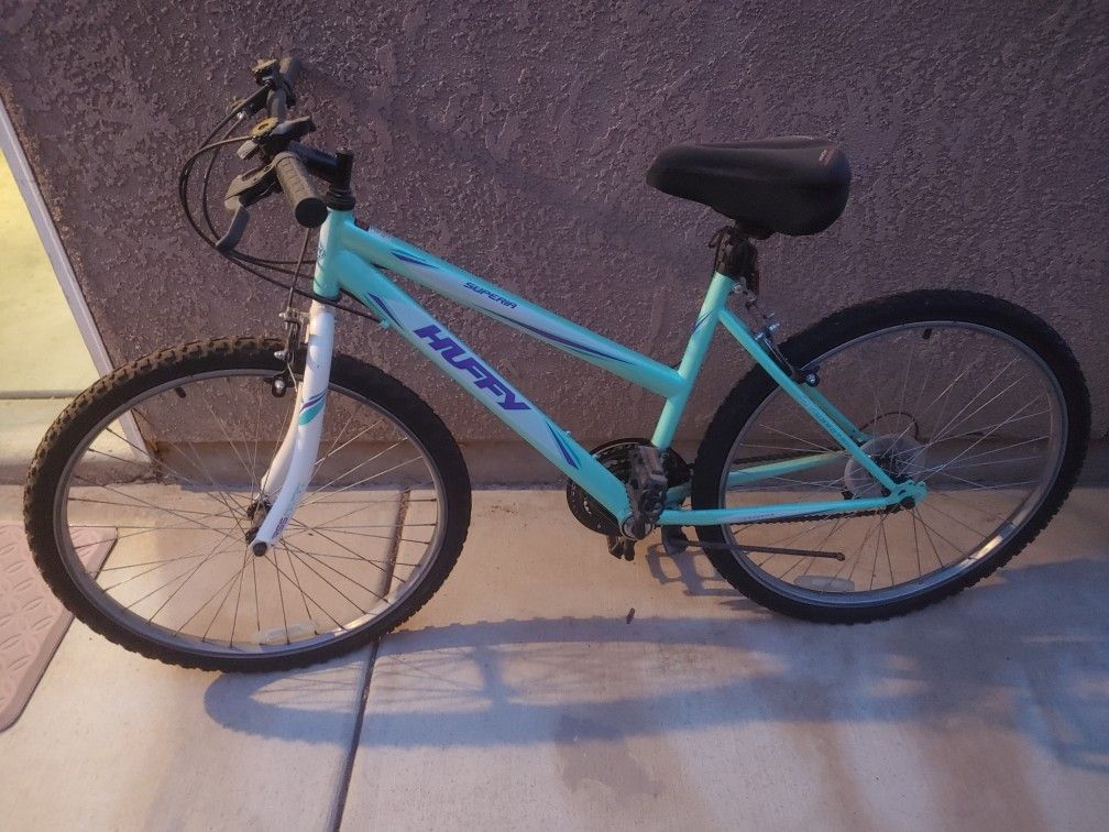 Huffy Superia Mountain Bike for Sale in Visalia, CA - OfferUp