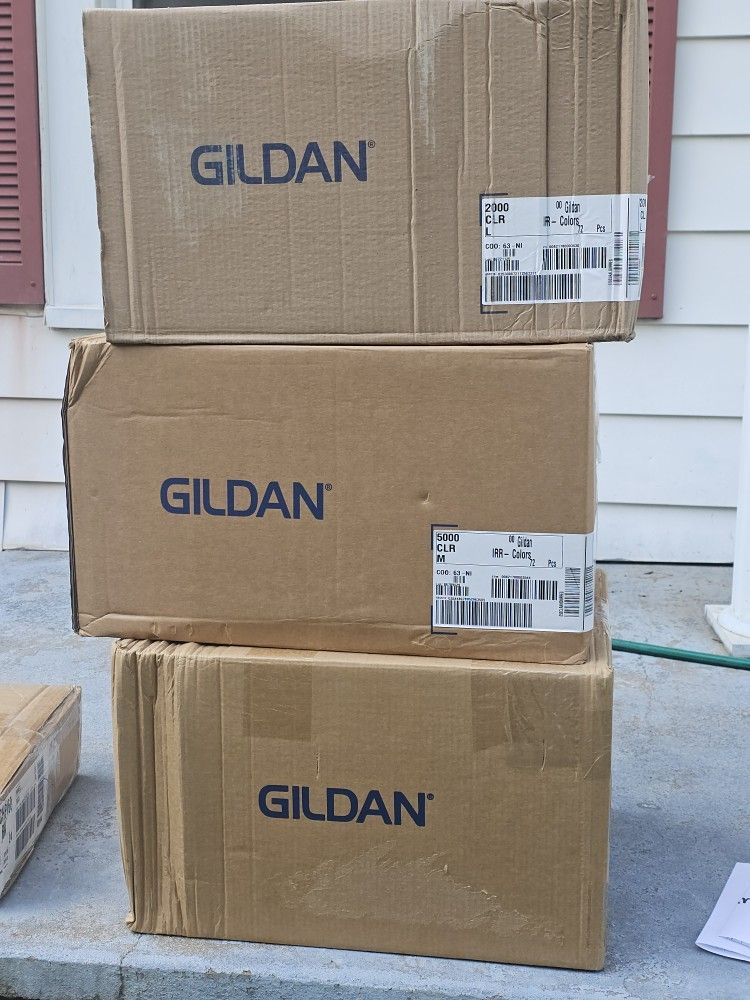 Gildan Man Box (72 Shirts) for Sale in Salisbury, NC - OfferUp