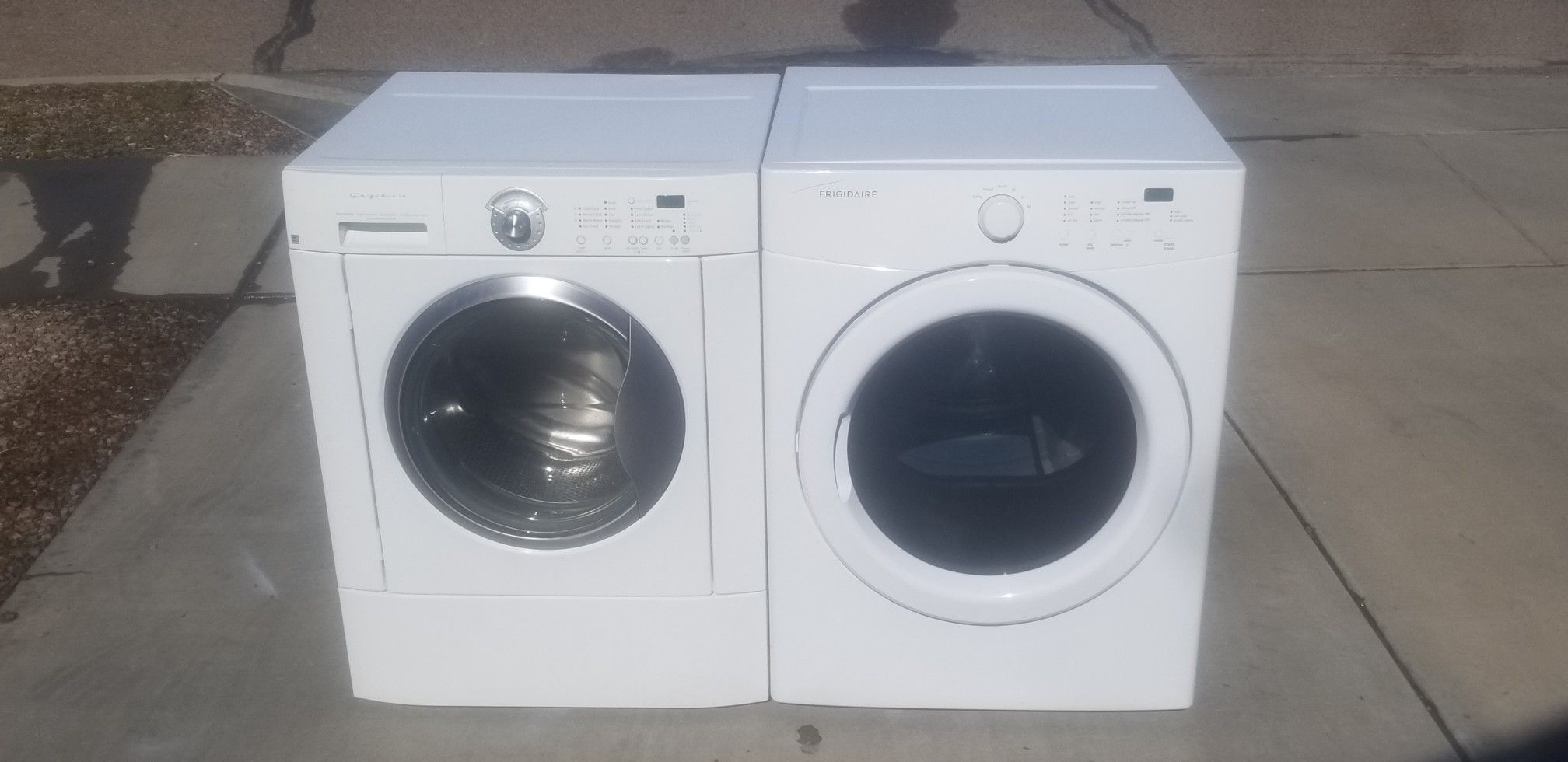 FRIGIDAIRE AFFINITY WASHER AND ELECTRIC DRYER, CREDIT/DEBIT CARDS ...