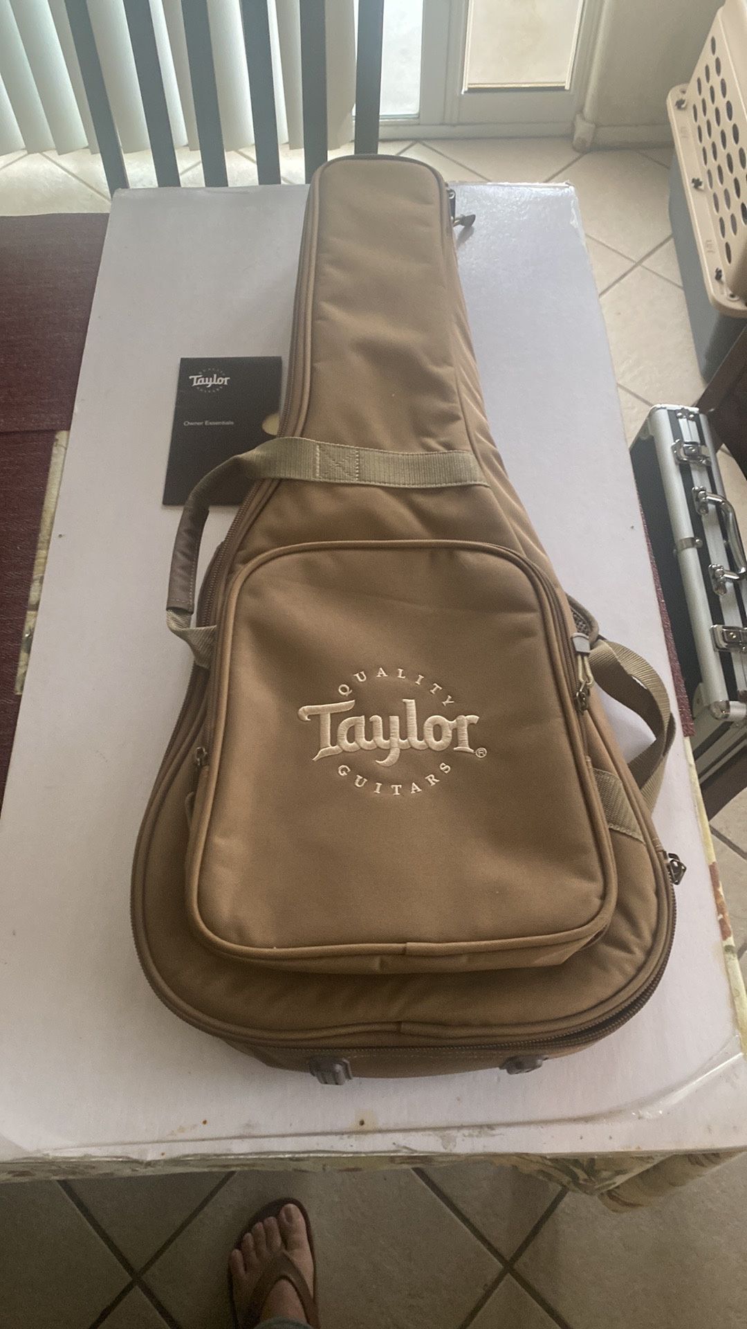 Taylor Guitar Case NWOT for Sale in Las Vegas, NV - OfferUp