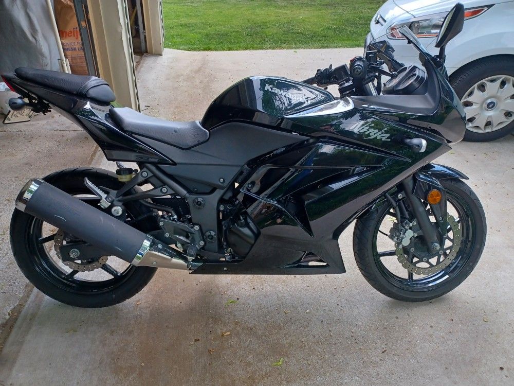 Kawasaki Ninja 250r Black