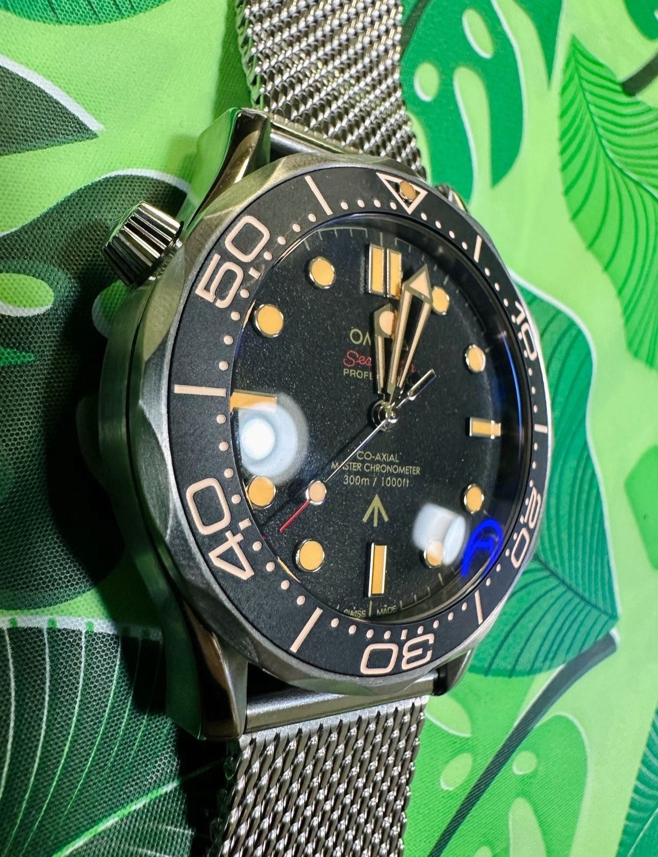 OMEGA James Bond 007 Edition Seamaster Diver 300M Co-Axial Master ...