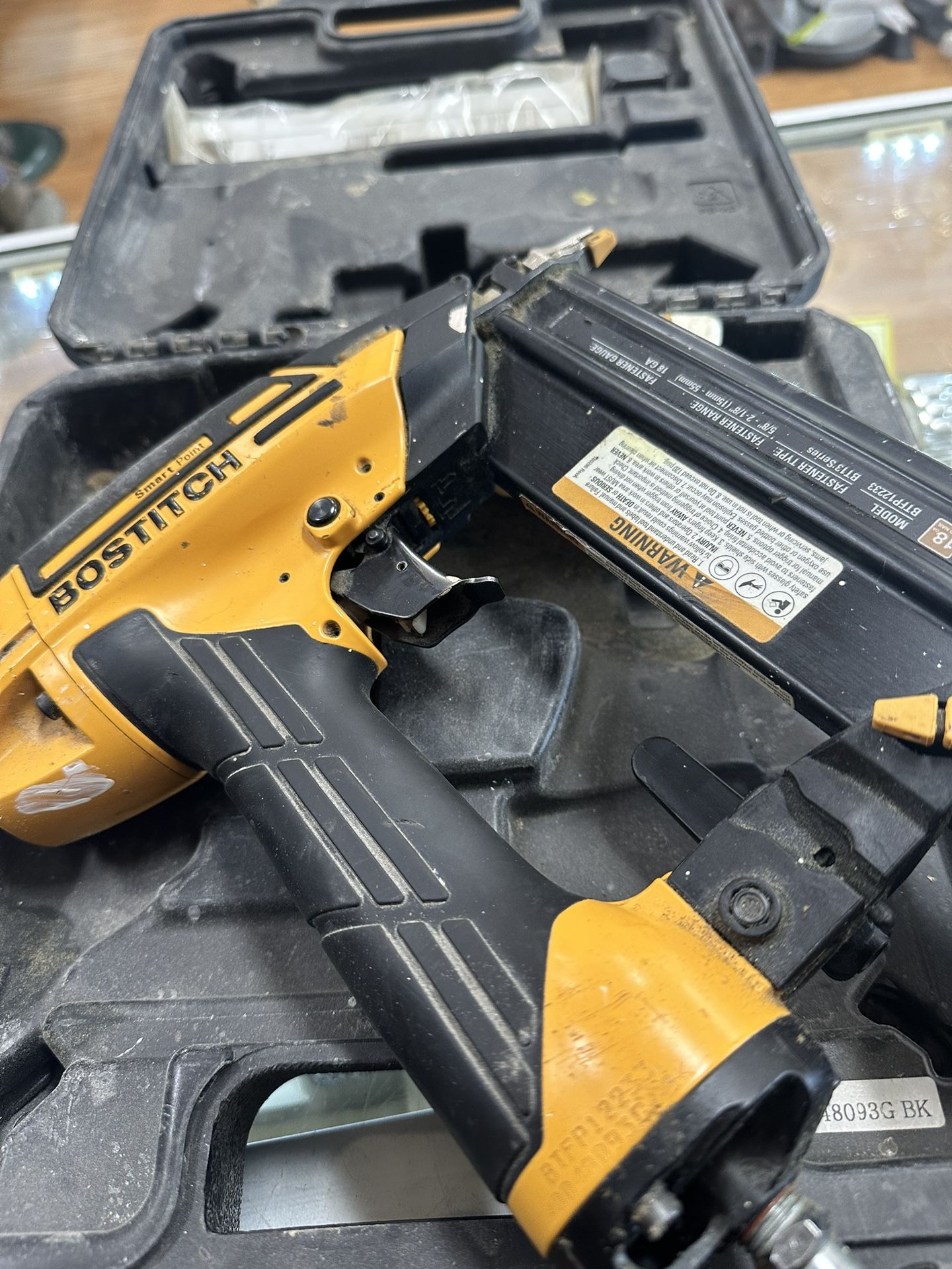 Bostitch btfp12233 brad nailer store