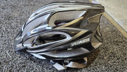 Specialized Decibel Cycling Helmet for Sale in Lake Stevens WA OfferUp