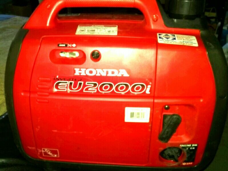 HONDA GENERATOR EU2000 for Sale in Renton, WA - OfferUp