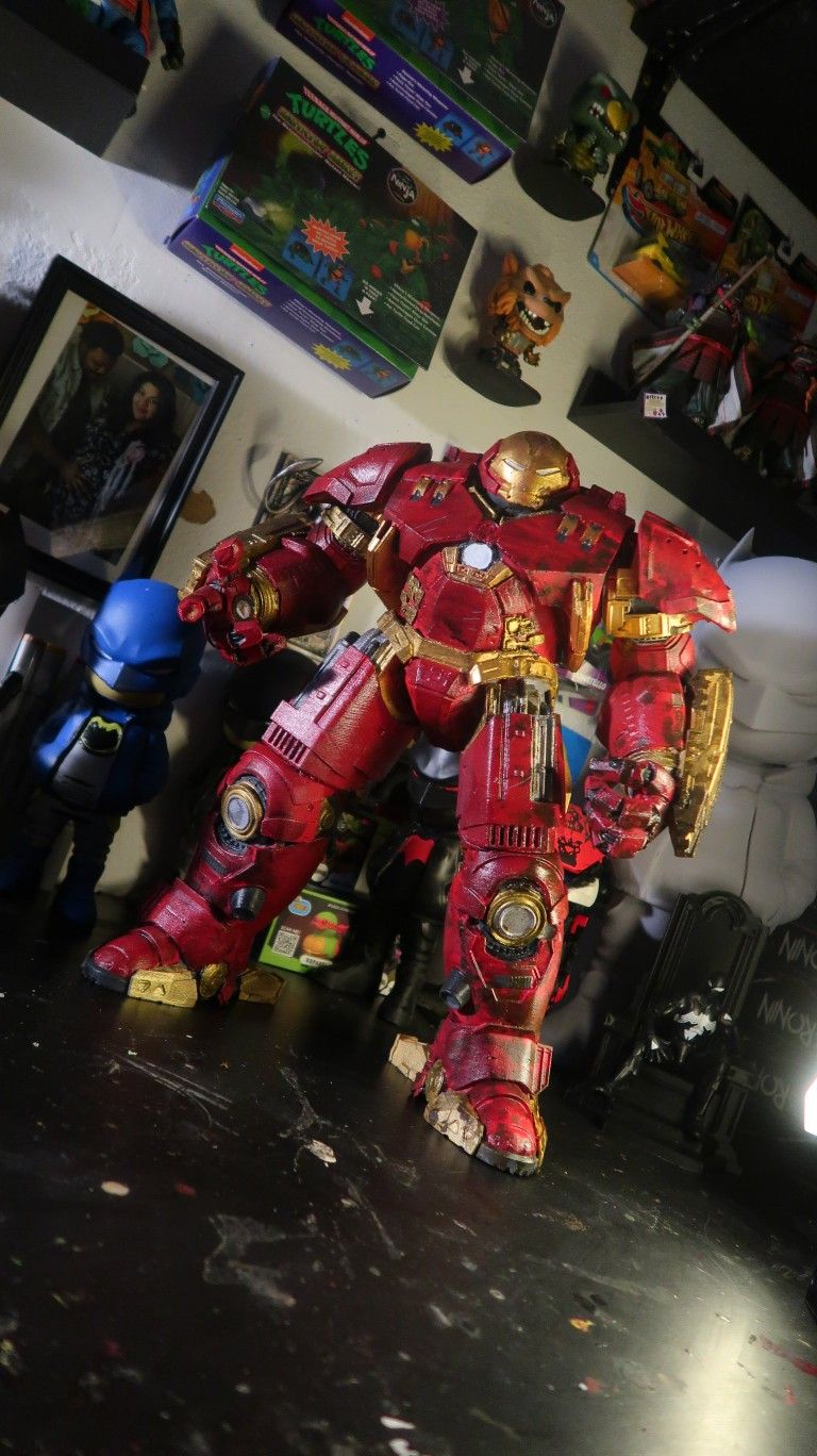 Ironman Hulkbuster Statue for Sale in San Antonio, TX - OfferUp