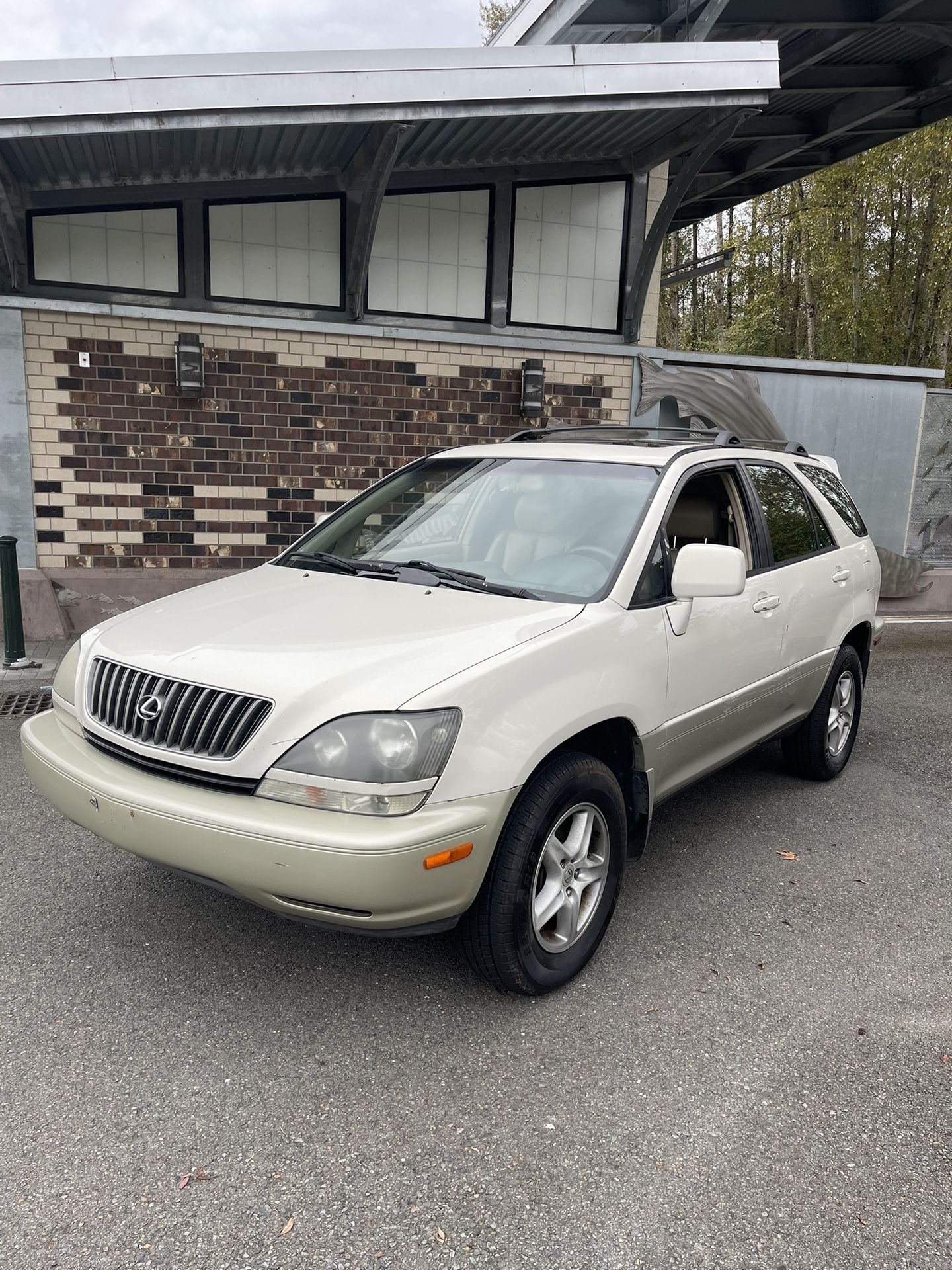 2000 Lexus Rx 300 for Sale in Snohomish, WA - OfferUp