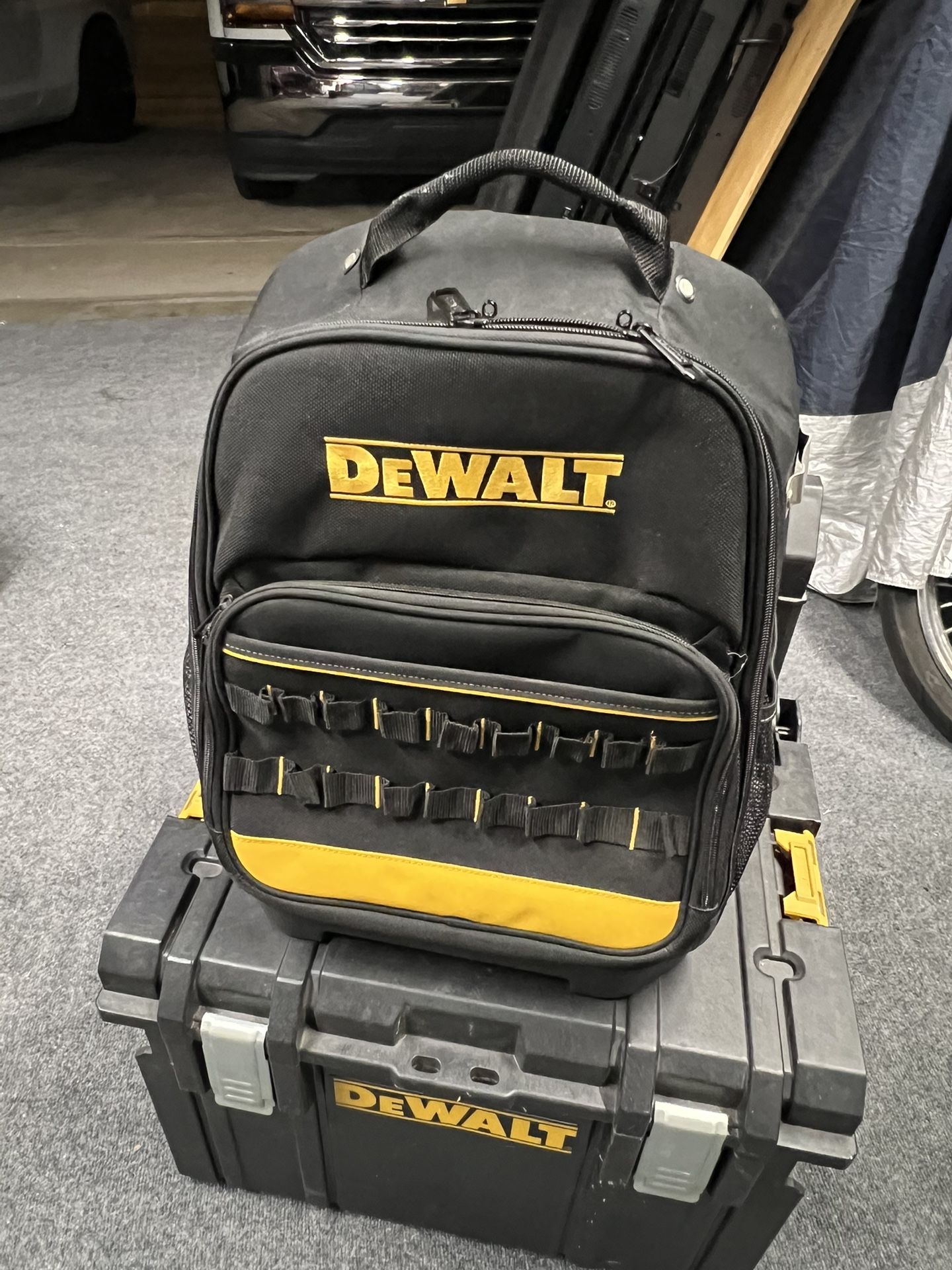 DEWALT TOOL BACKPACK for Sale in Covina, CA - OfferUp