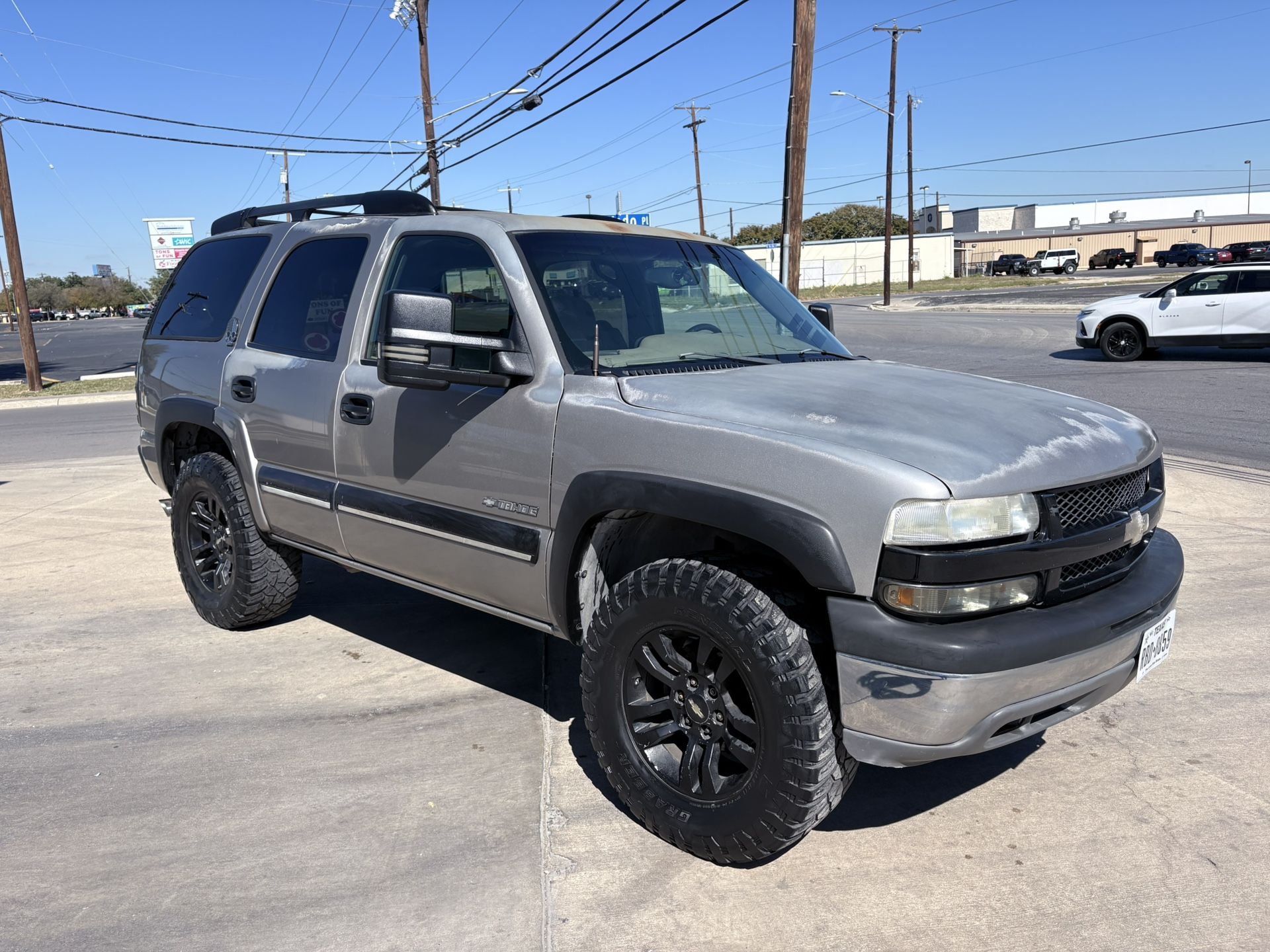 2001 Chevrolet Tahoe for Sale in San Antonio, TX - OfferUp