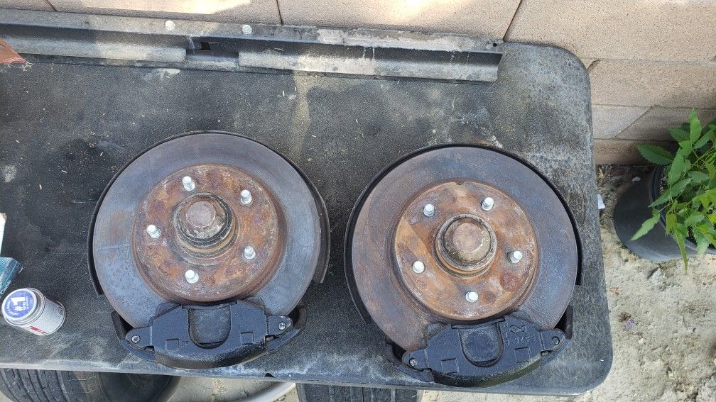 73-87 chevy c10 front brakes,rotors 5x5 bolt pattern,spindles,upper and ...
