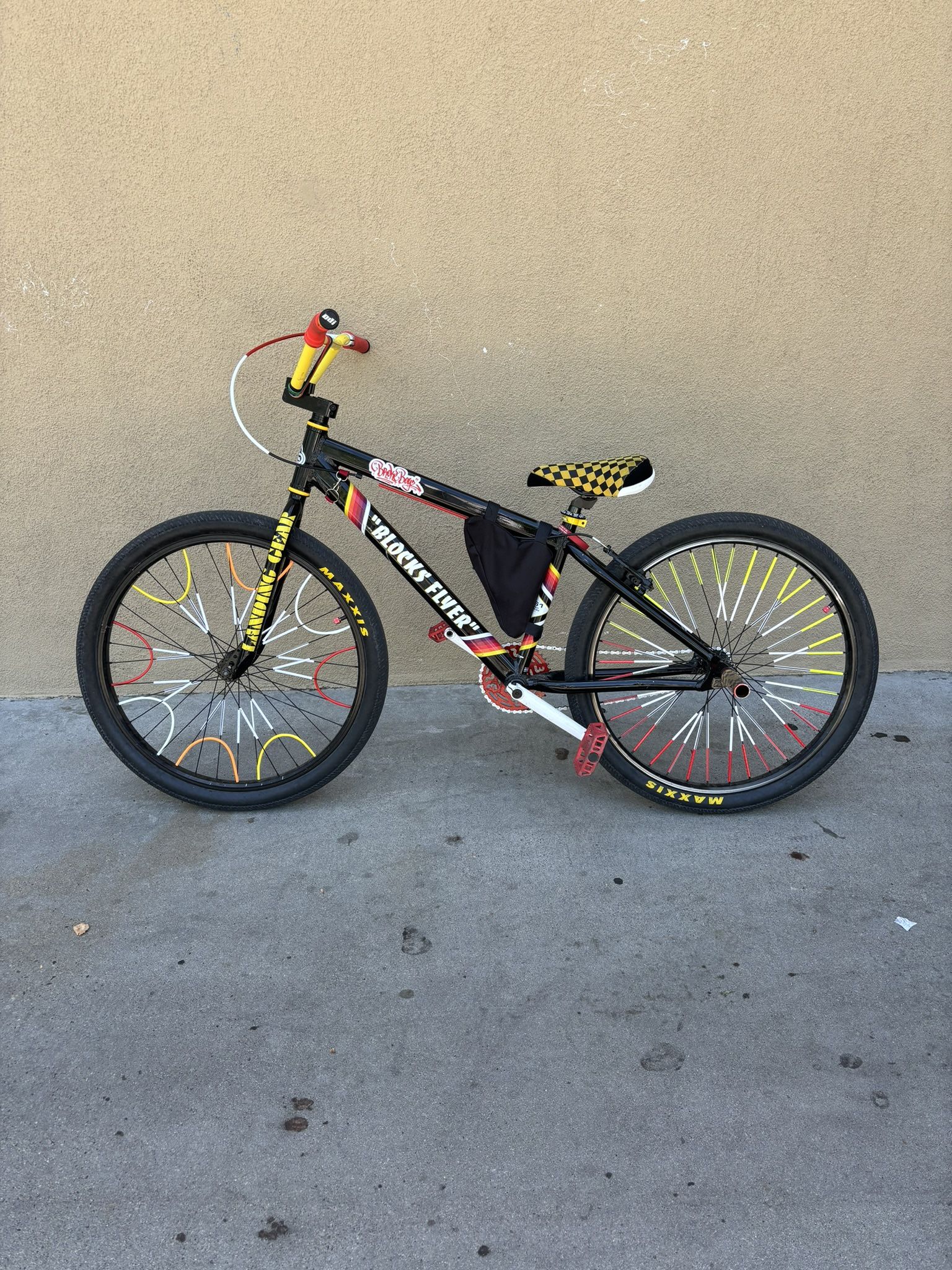 26 Inch Blocks Flyer (trades For Mx650) for Sale in Turlock, CA - OfferUp