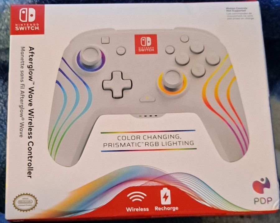Nintendo Switch Wireless Controllers (Color Changing)- New for Sale in ...