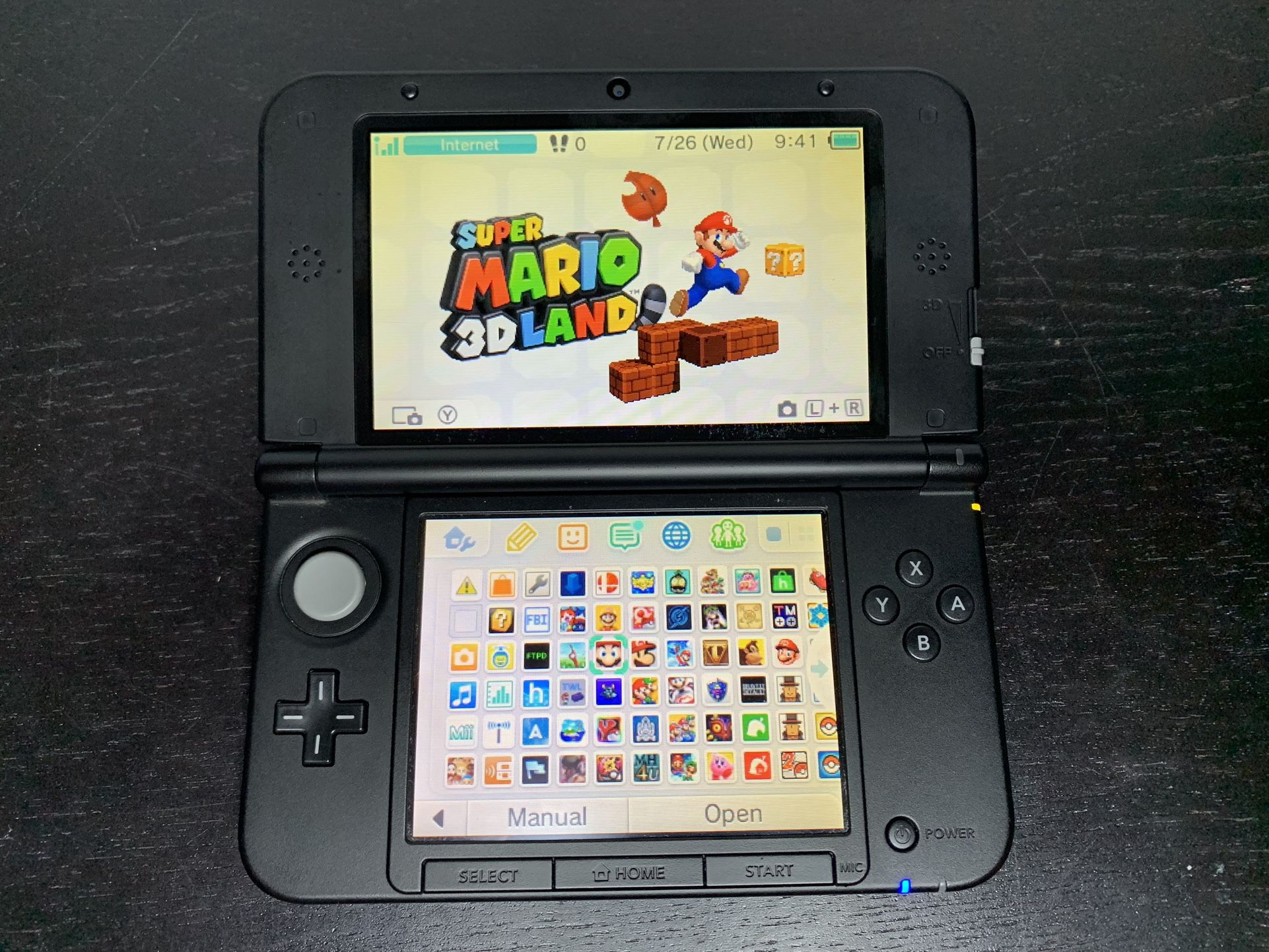 NINTENDO 3DS XL Handheld System Gray With Games And Charger for Sale in ...