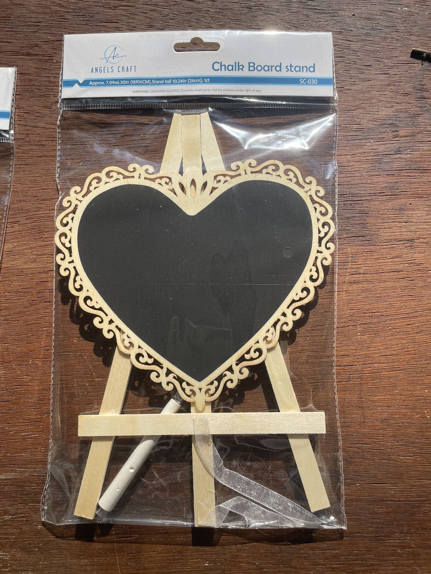 Heart Chalk Board Easel for Sale in Pico Rivera, CA - OfferUp