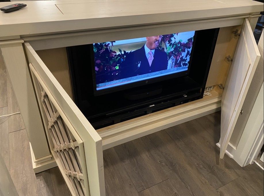 Hideaway Tv Cabinet upto 50" 360 Rotation for Sale in Bradenton, FL ...