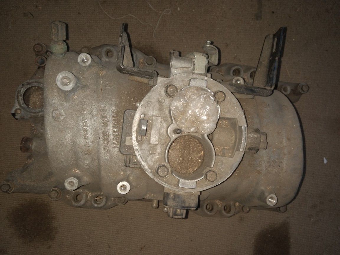 Mopar Magnum Intake Manifold