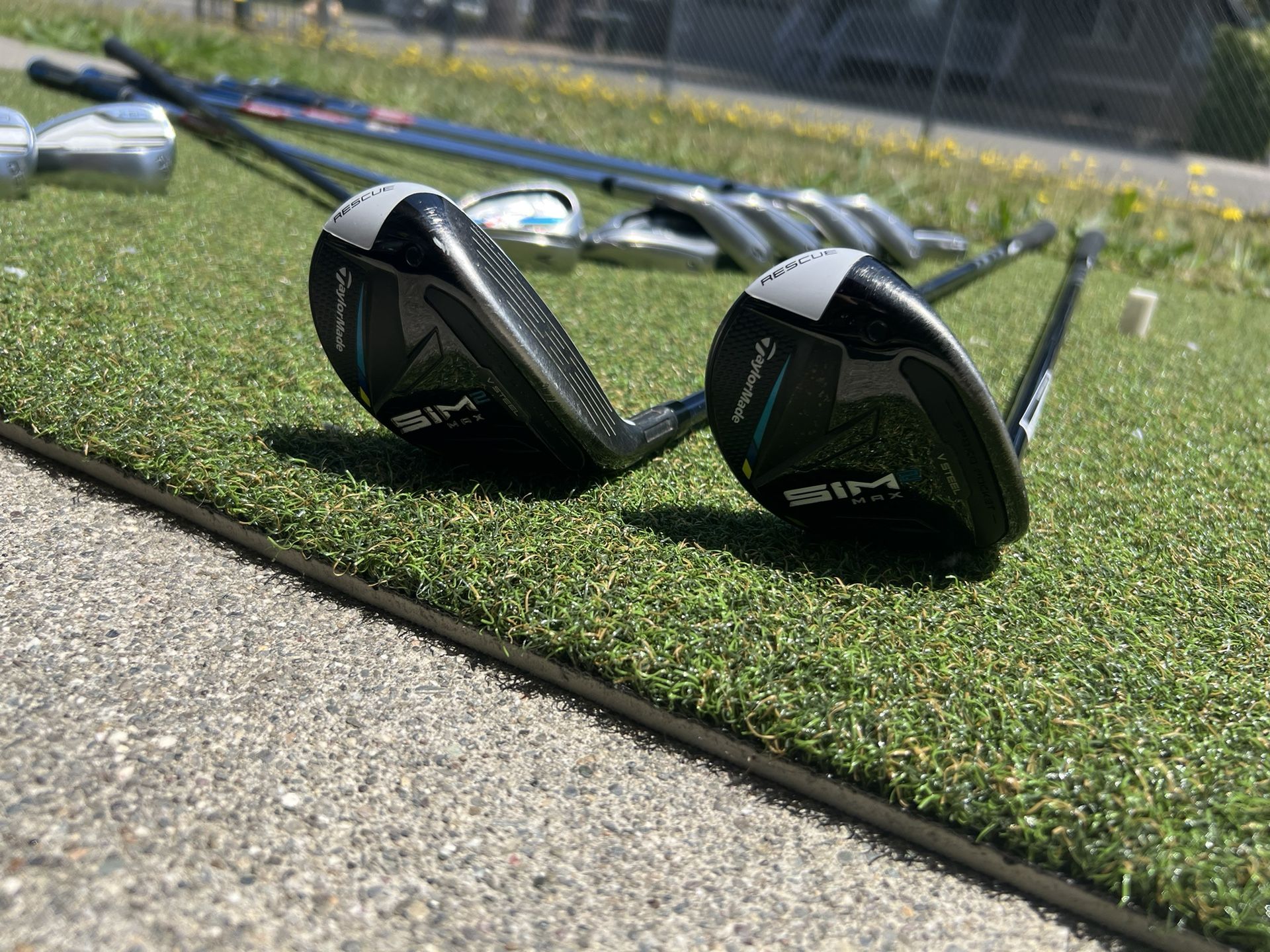 Taylormade Sim 2 Hybrids for Sale in Elverta, CA - OfferUp