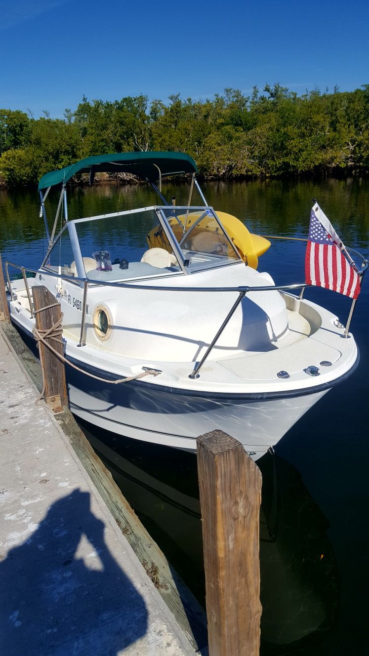 2005 Trophy cabin cruiser boat for Sale in Princeton, FL - OfferUp