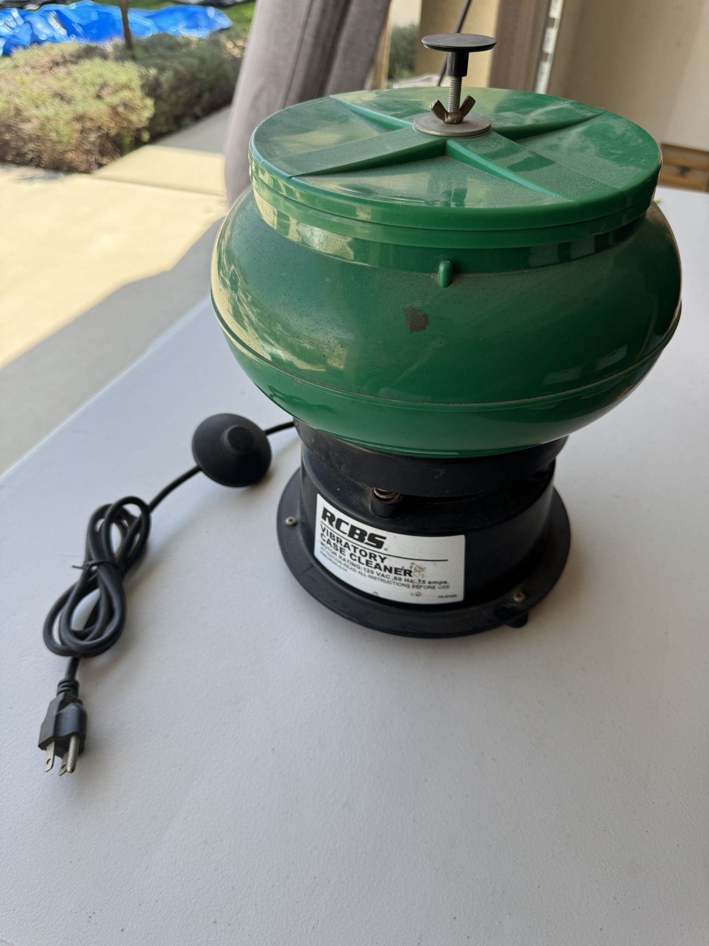 RCBS 120v Vibratory Case Cleaner - Like New for Sale in Arrowhed Farm ...