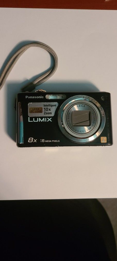 PANASONIC Lumix Digital Camera for Sale in Downers Grove, IL - OfferUp