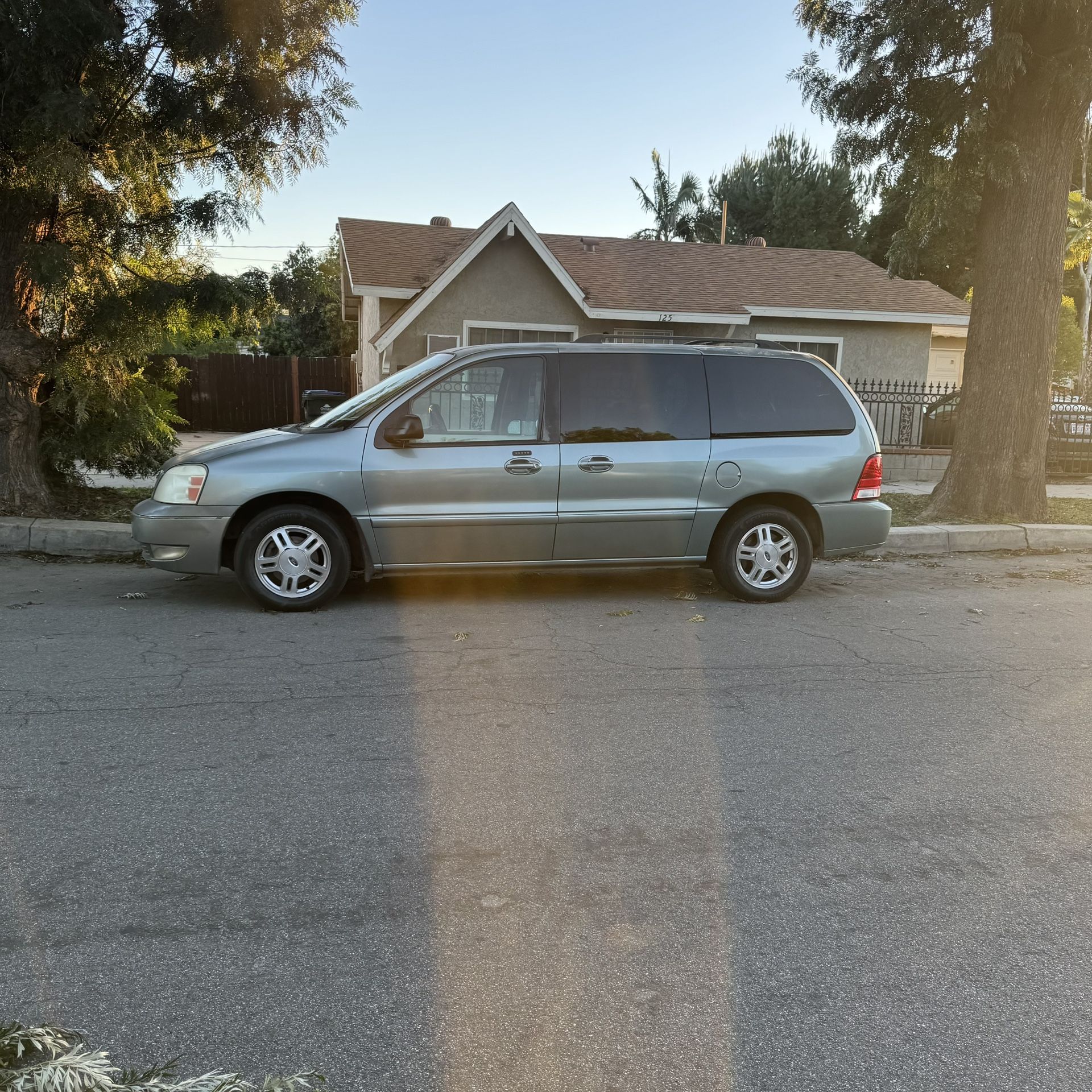 2007 Ford Freestar for Sale in Montclair, CA - OfferUp