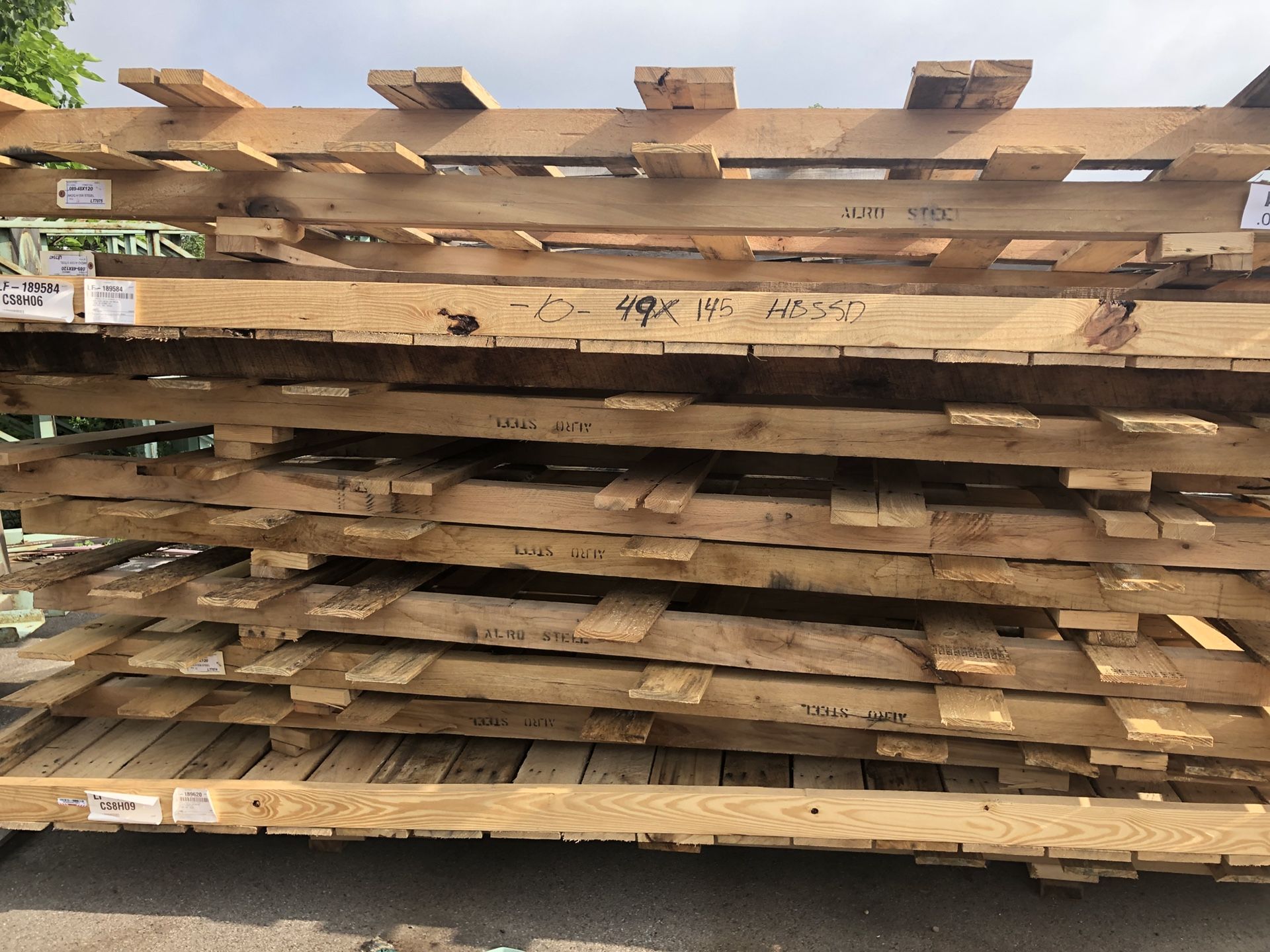 Free Skids for Sale in Dayton, OH - OfferUp