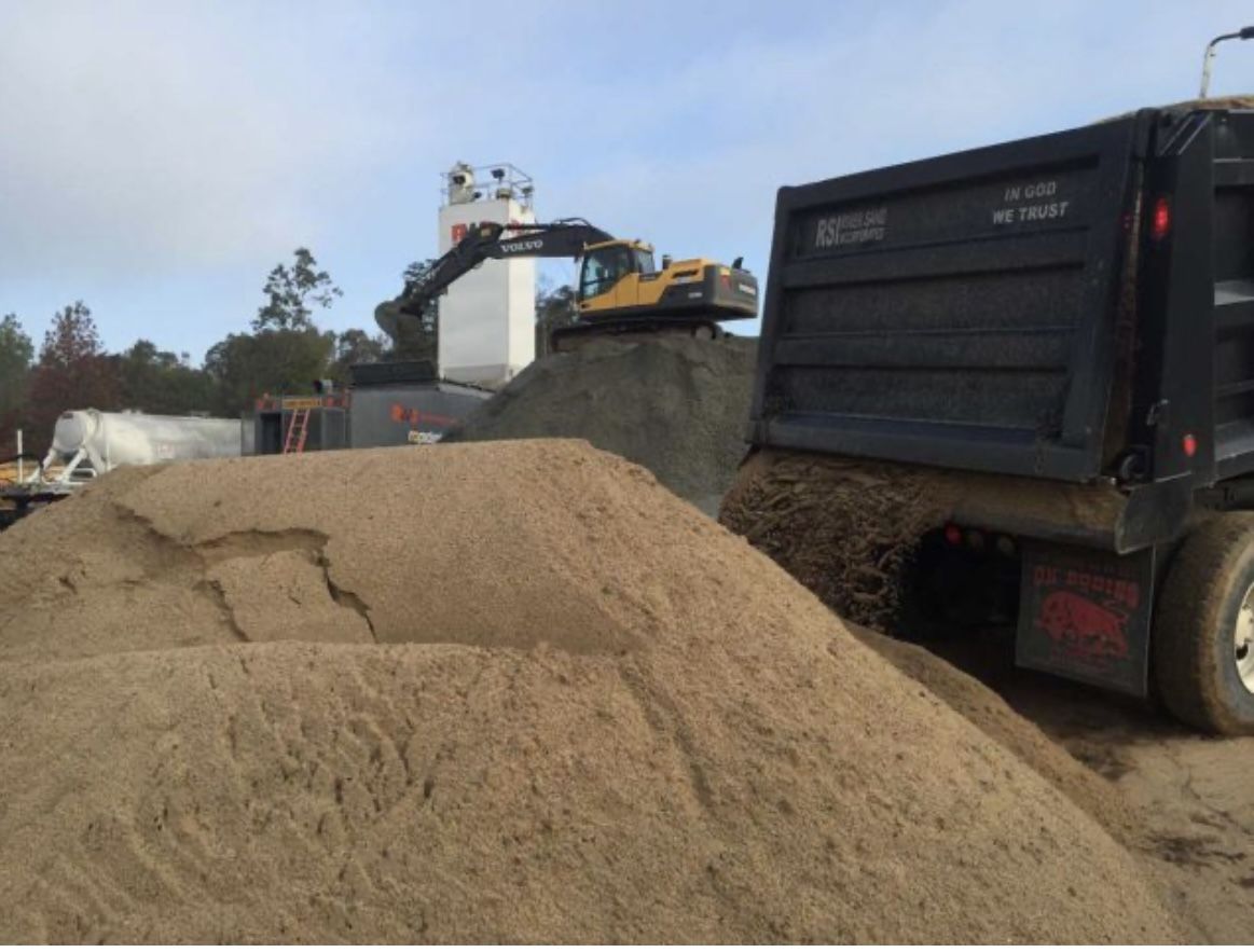 Construction grade Sand (Masonry sand/Concrete sand) BEVERLY HILLS for ...