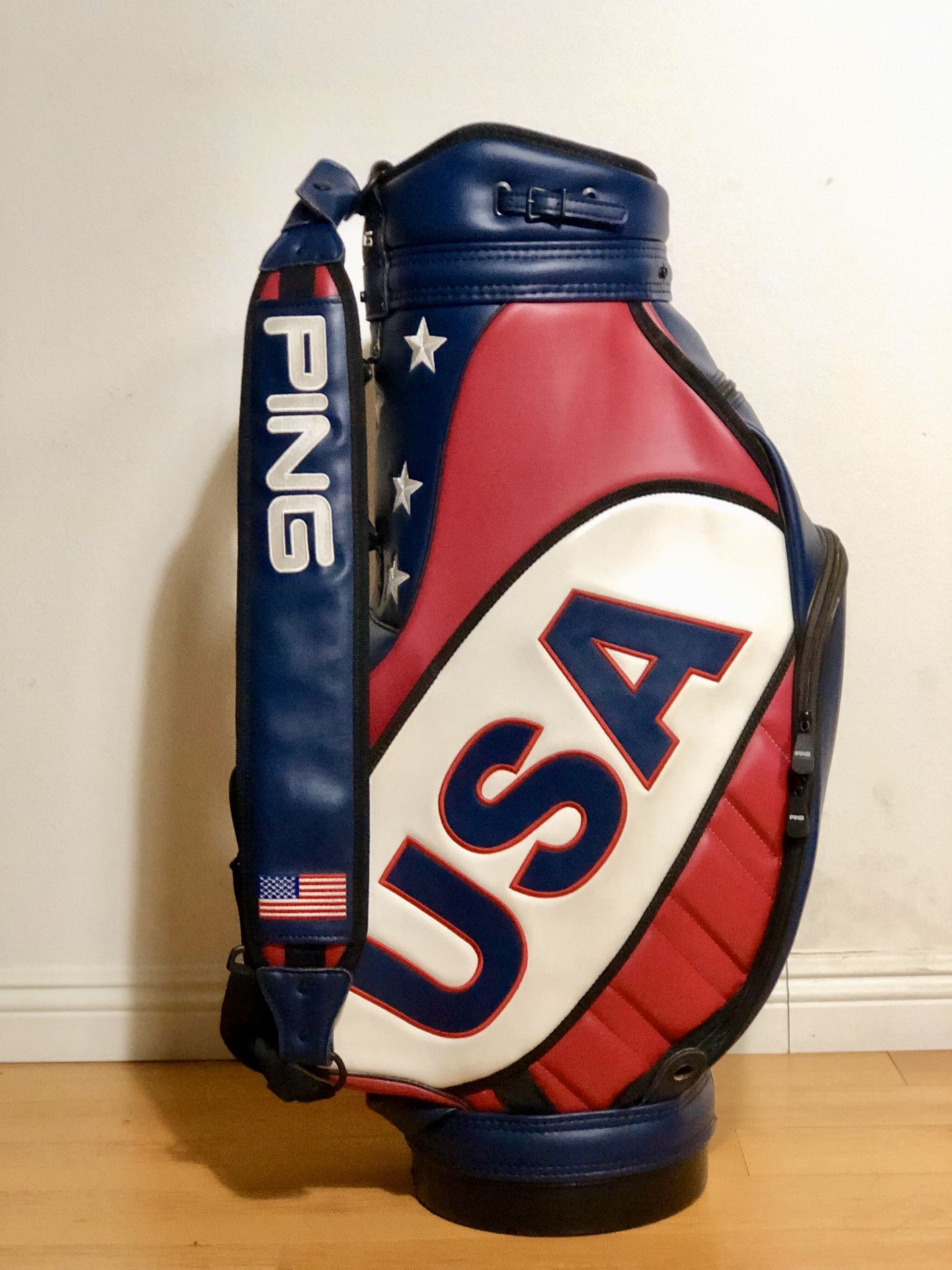 Ping “USA” Leather Golf bag for Sale in La Mesa, CA - OfferUp