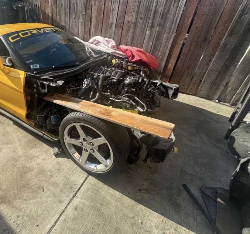 6.0 Ls2 Engine Off A 2005 Corvette for Sale in Los Angeles, CA - OfferUp