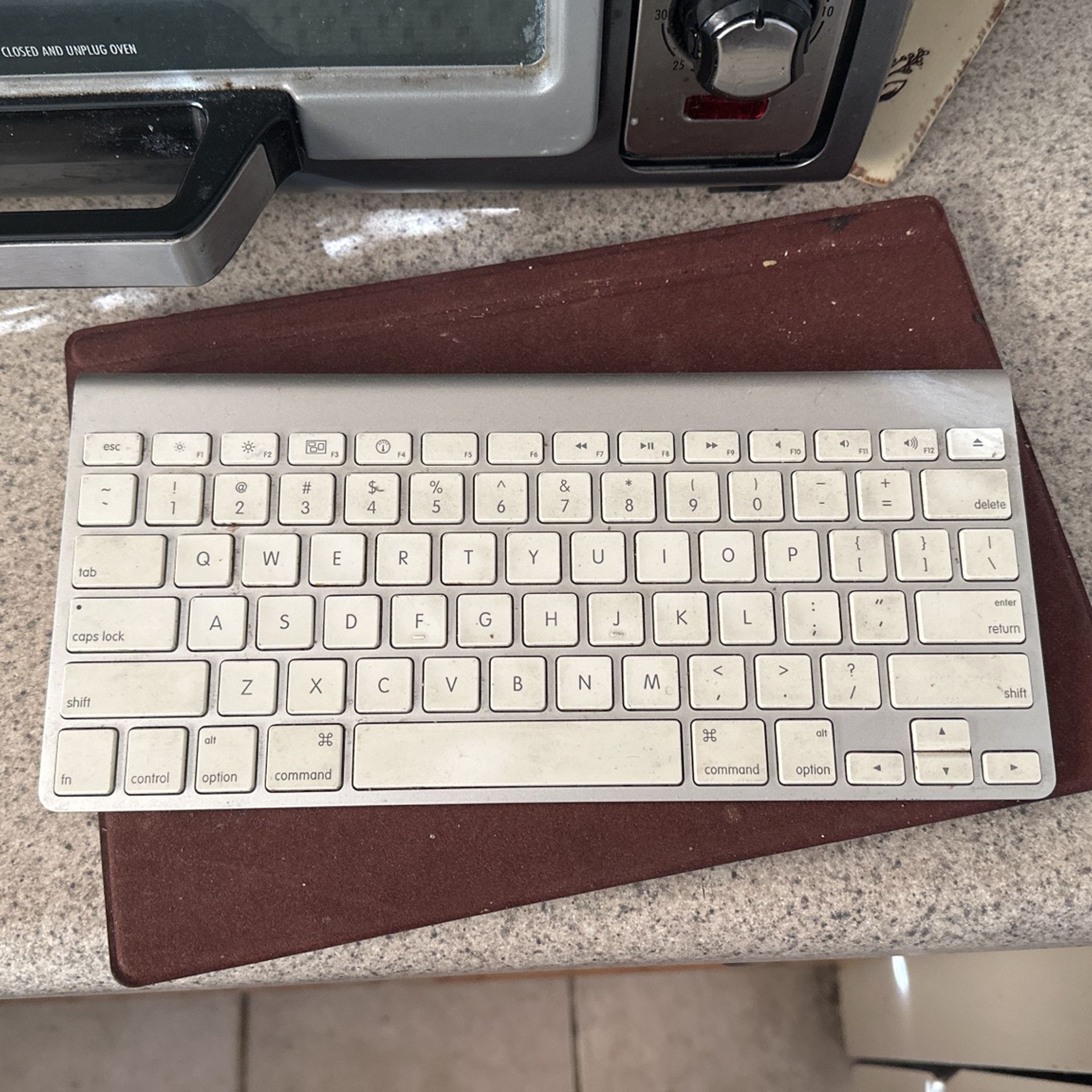 Apple Wireless Keyboard Older W Battery Compartment for Sale in ...
