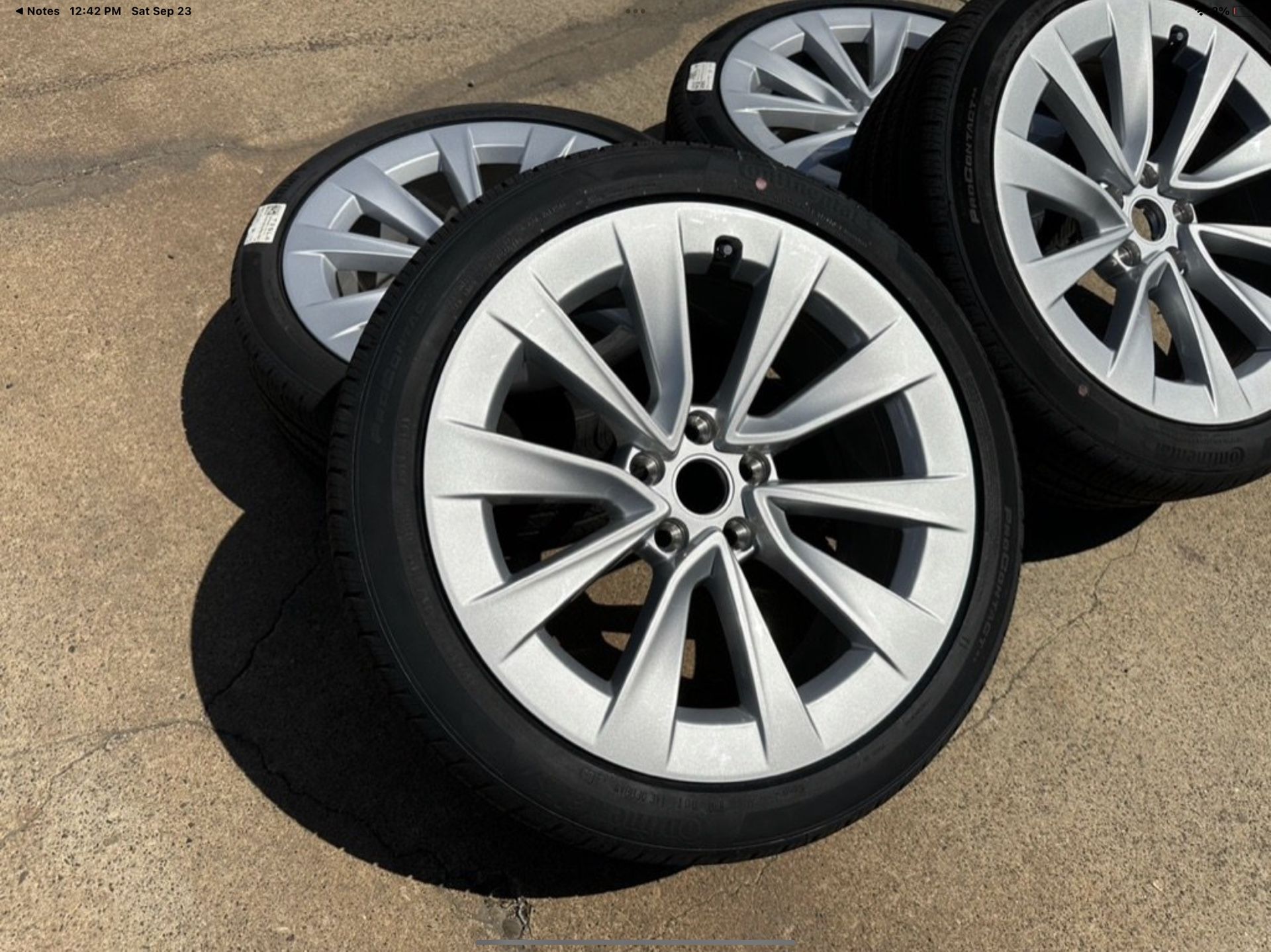19" OEM 2023 Tesla Model 3 Sport Wheels Continental All Season 235 ...
