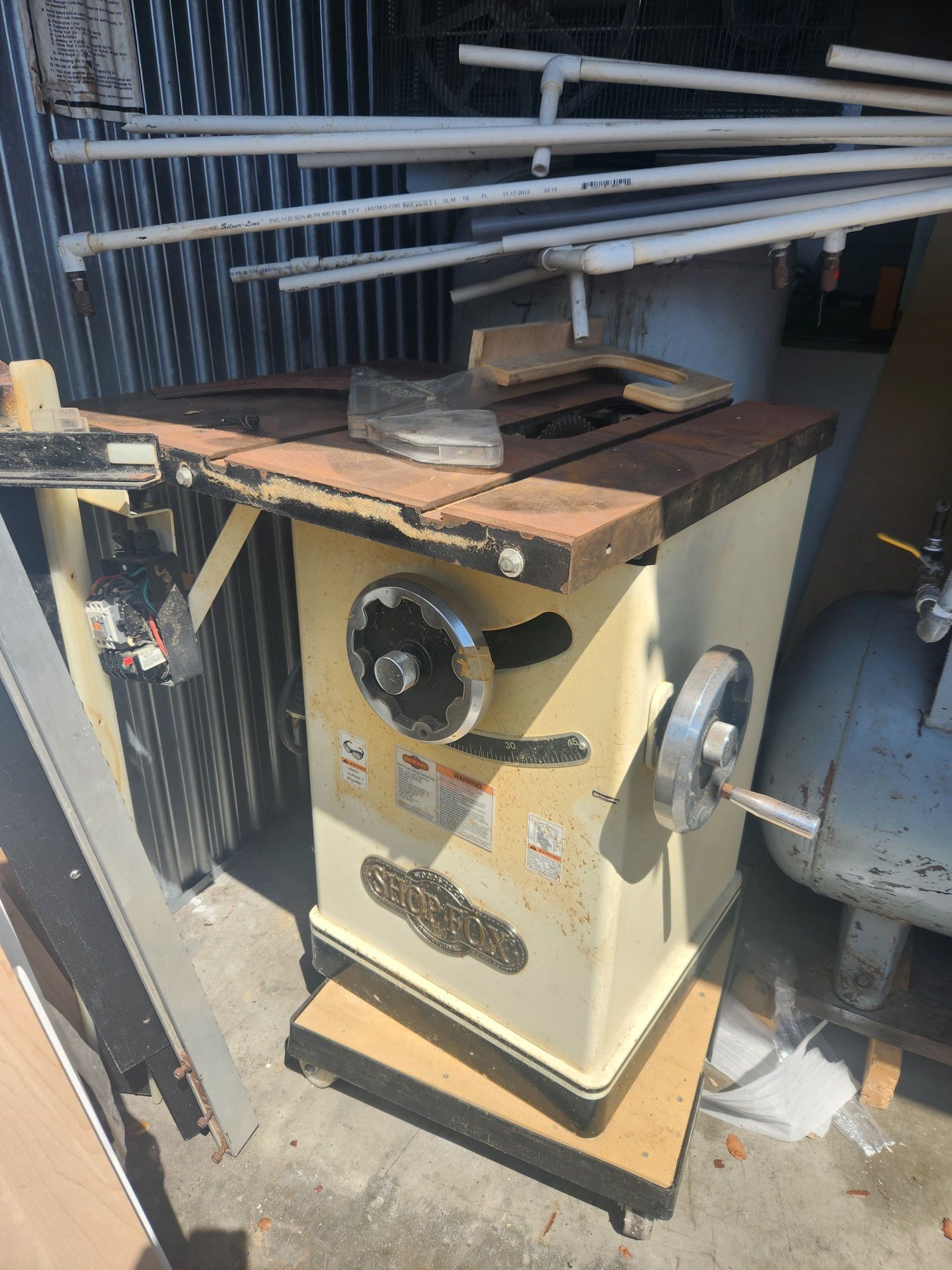 Shop Fox W1711 5HP Cabinet Table Saw – $900 OBO (Needs Power Switch ...