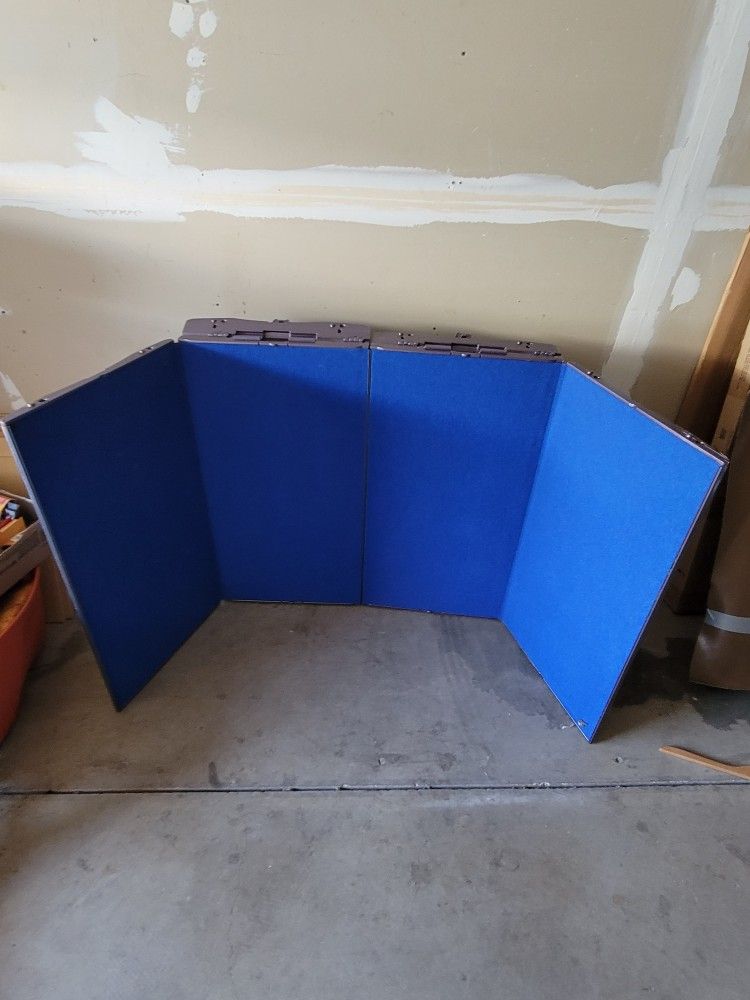 Portable Tabletop Display Board Kit, On Wheels - SEE PHOTOS for Sale in ...