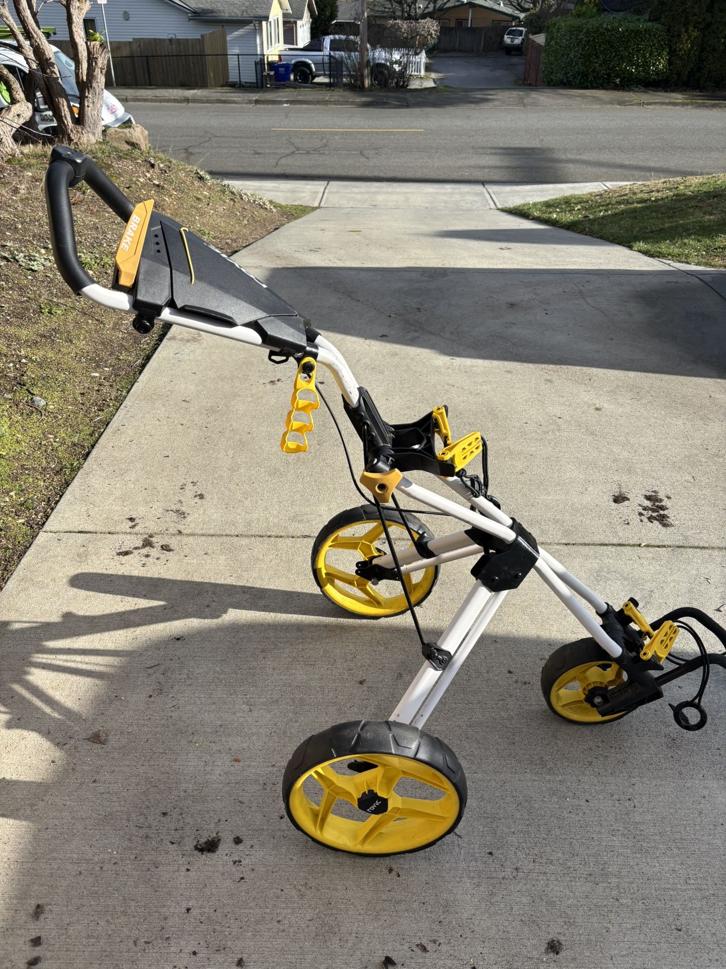 Clicgear Rovic Push Cart for Sale in Everett, WA - OfferUp