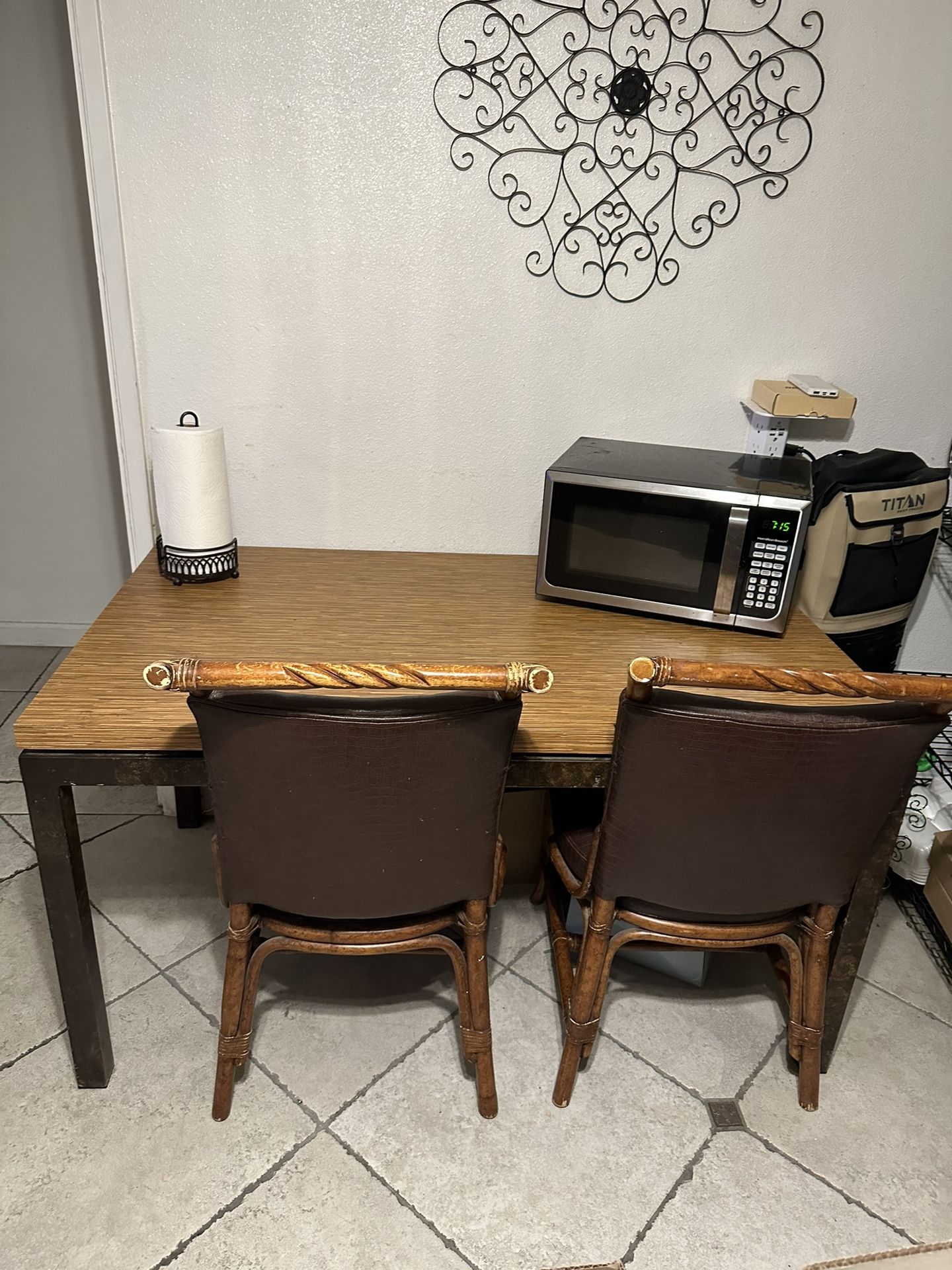 Table for Sale in Ontario, CA - OfferUp