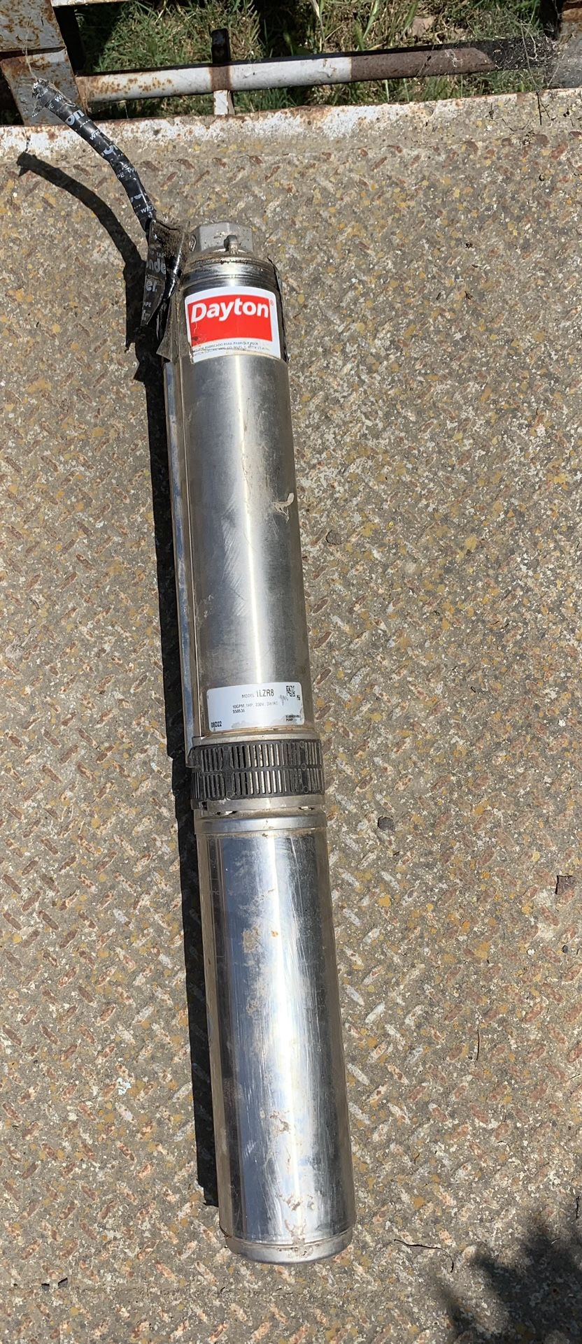 Submersible Deep Well Pump: 10 gpm Nominal Flow Rate, 1 hp HP, 220V AC ...