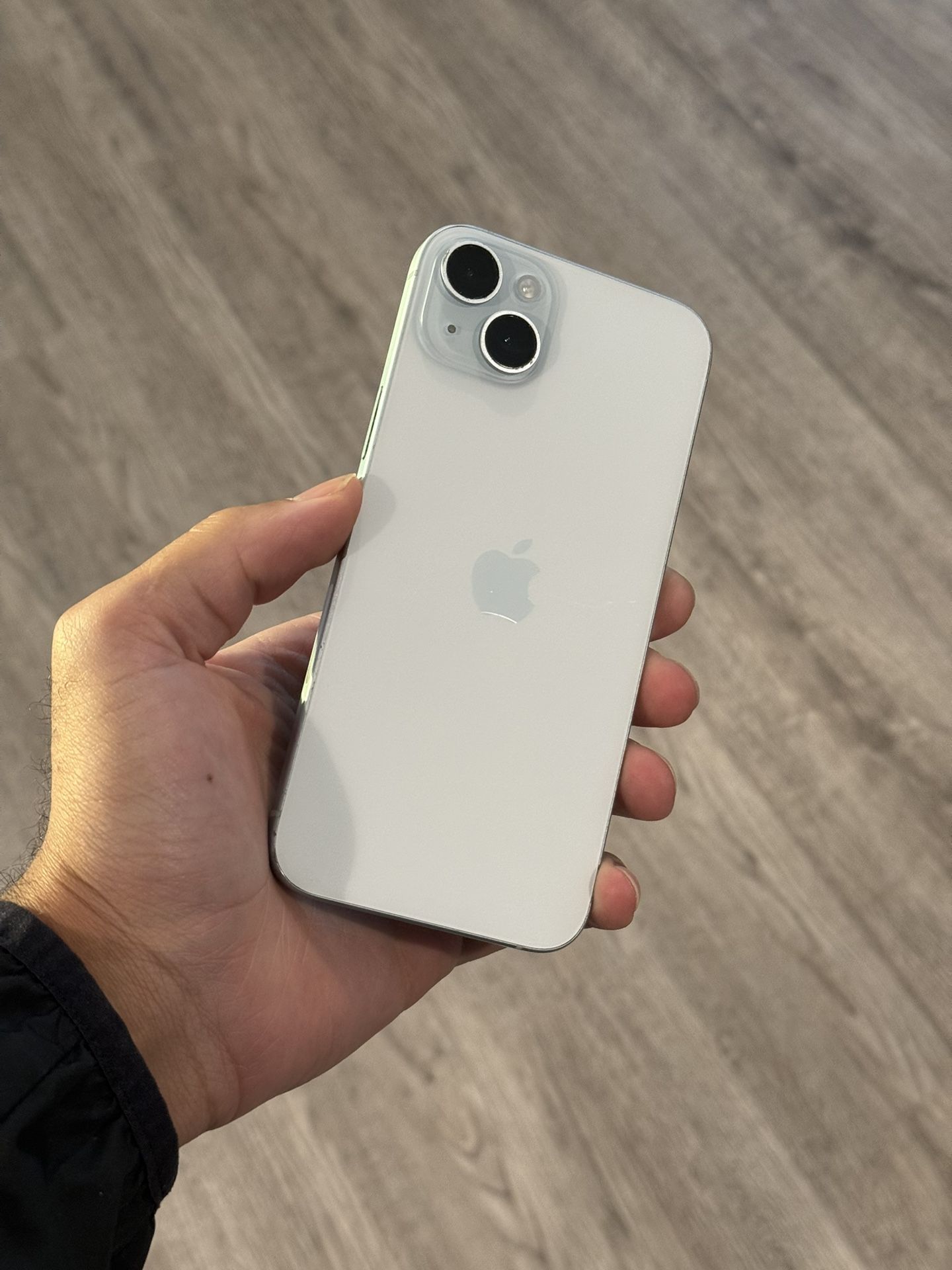 iPhone 15 Plus UNLOCKED - 128GB - BLU for Sale in Menifee, CA - OfferUp